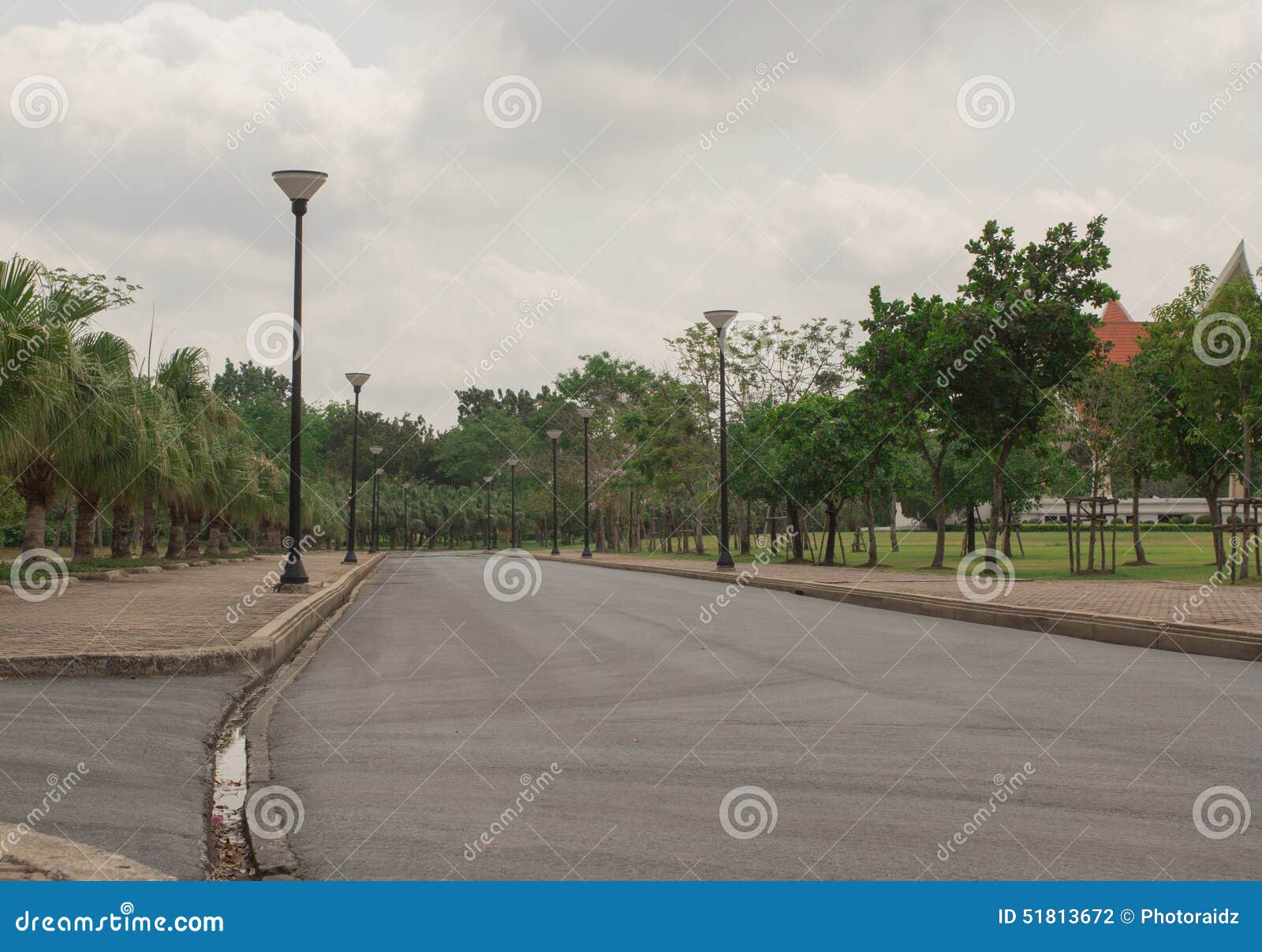 Calzada Peatonal Para El Ejercicio Foto de archivo - Imagen de vecindad ...