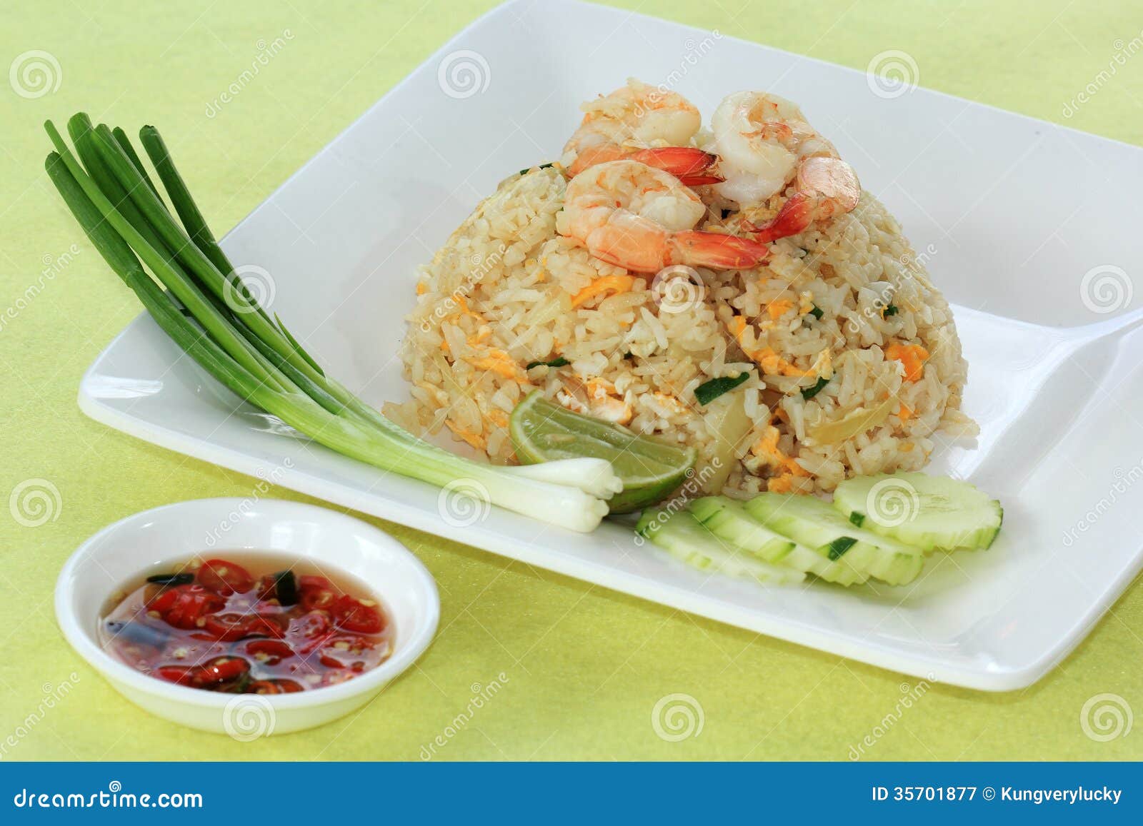 Camarón Fried Rice Thai Style Imagen de archivo - Imagen de chino ...