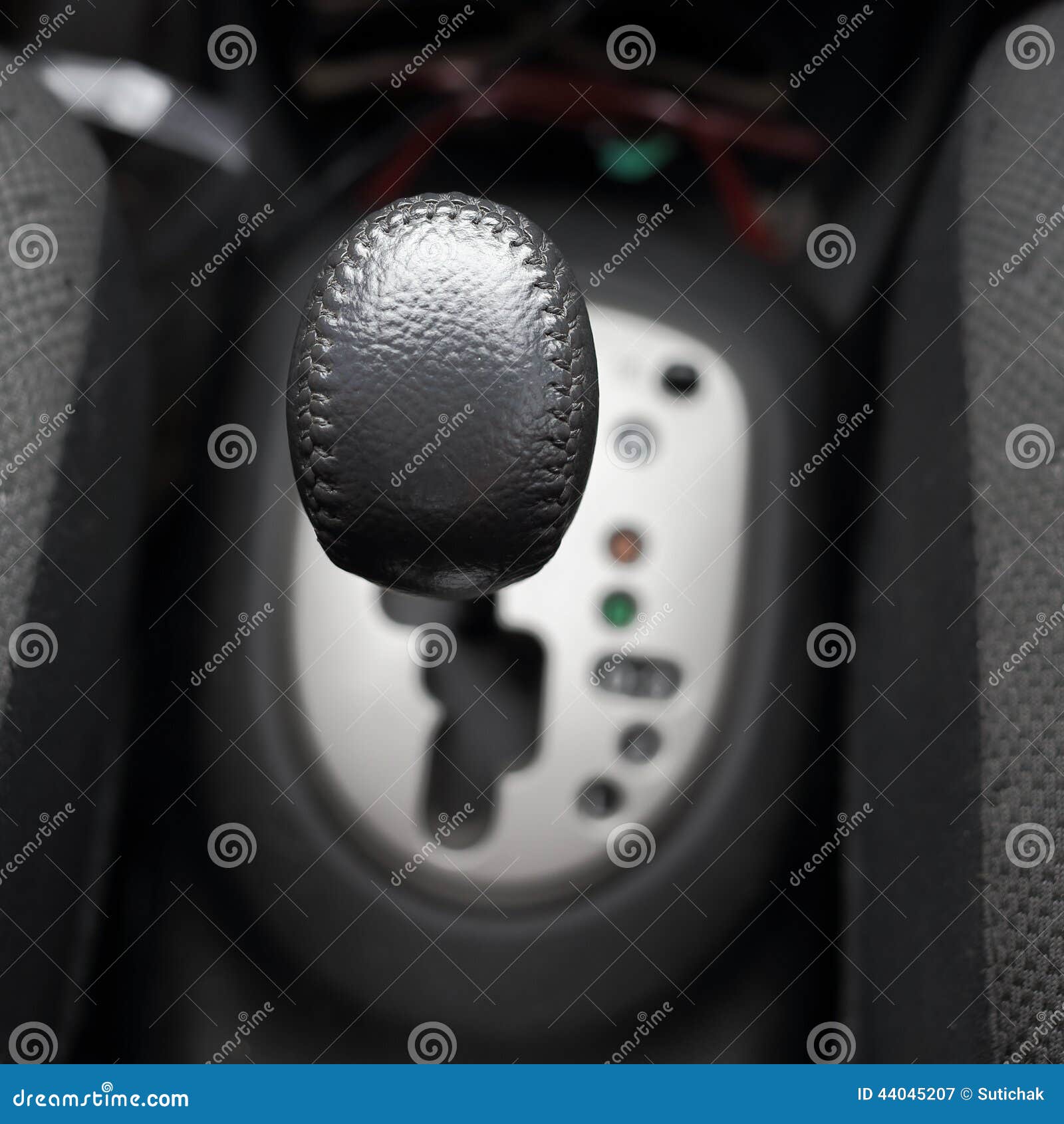 Cambio de marcha auto imagen de archivo. Imagen de engranaje - 44045207