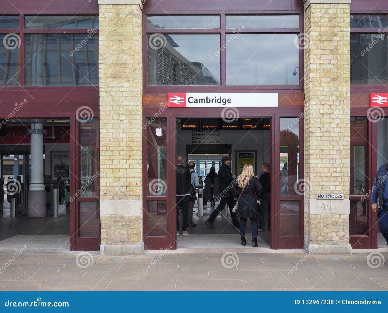 Cambridge railway station editorial stock photo. Image of editorial ...