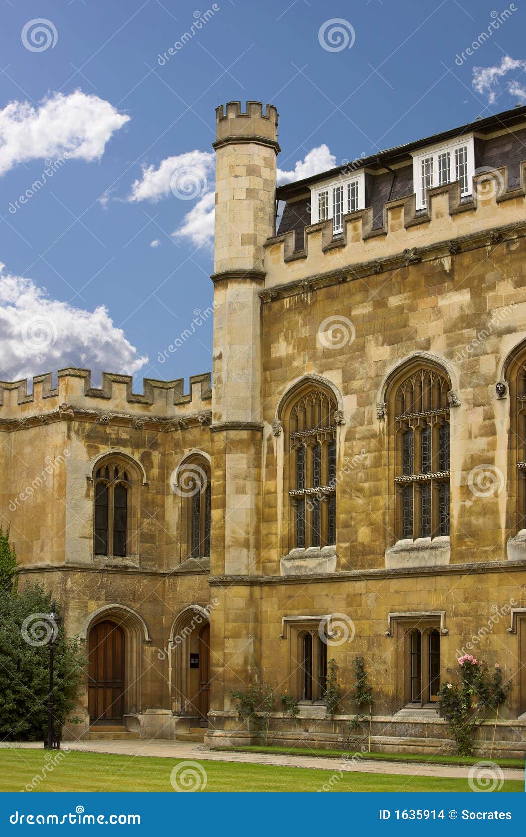 390 Modern School Building Uk Stock Photos - Free & Royalty-Free Stock ...