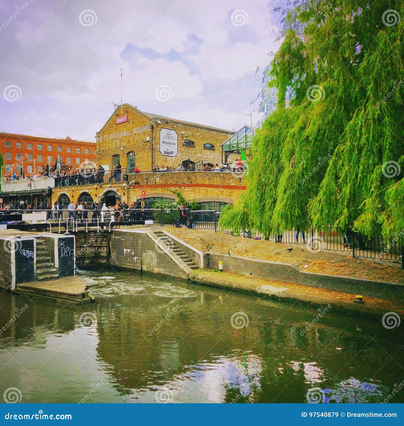 Camden Lock editorial stock image. Image of landscape - 97540879