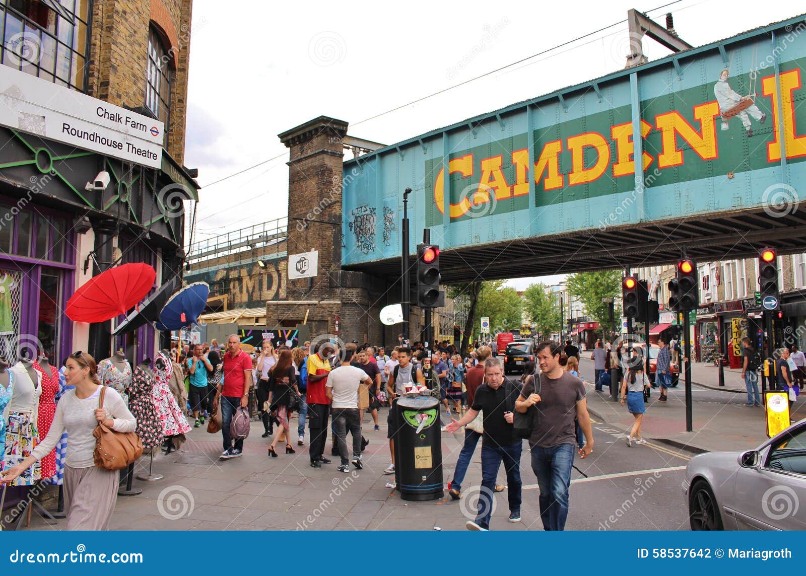 Camden Lock editorial photography. Image of british, visitor - 58537642