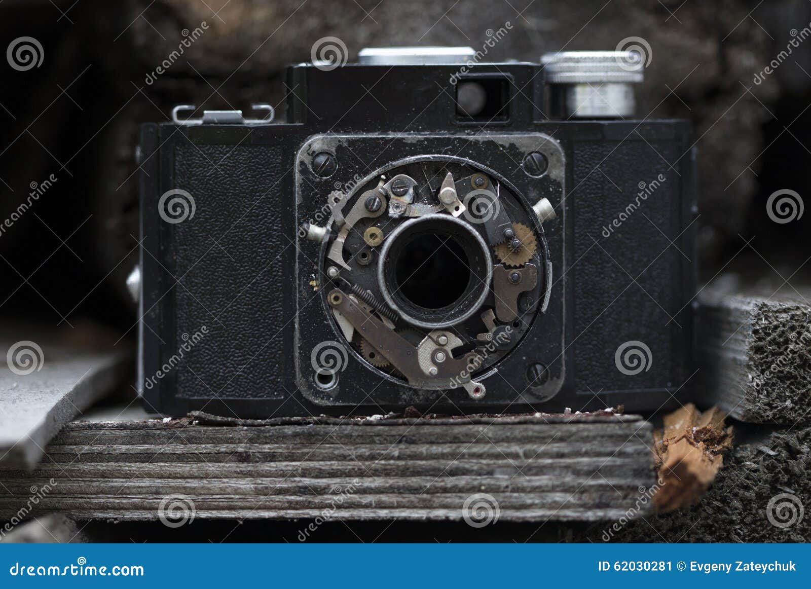 Camera with broken lens stock image. Image of body, couple - 62030281