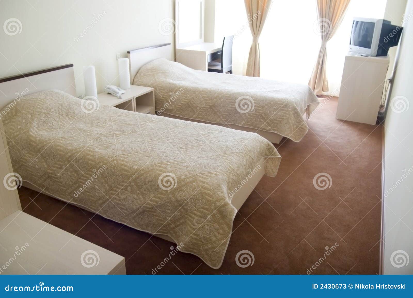 Camera di albergo immagine stock. Immagine di pittura - 2430673