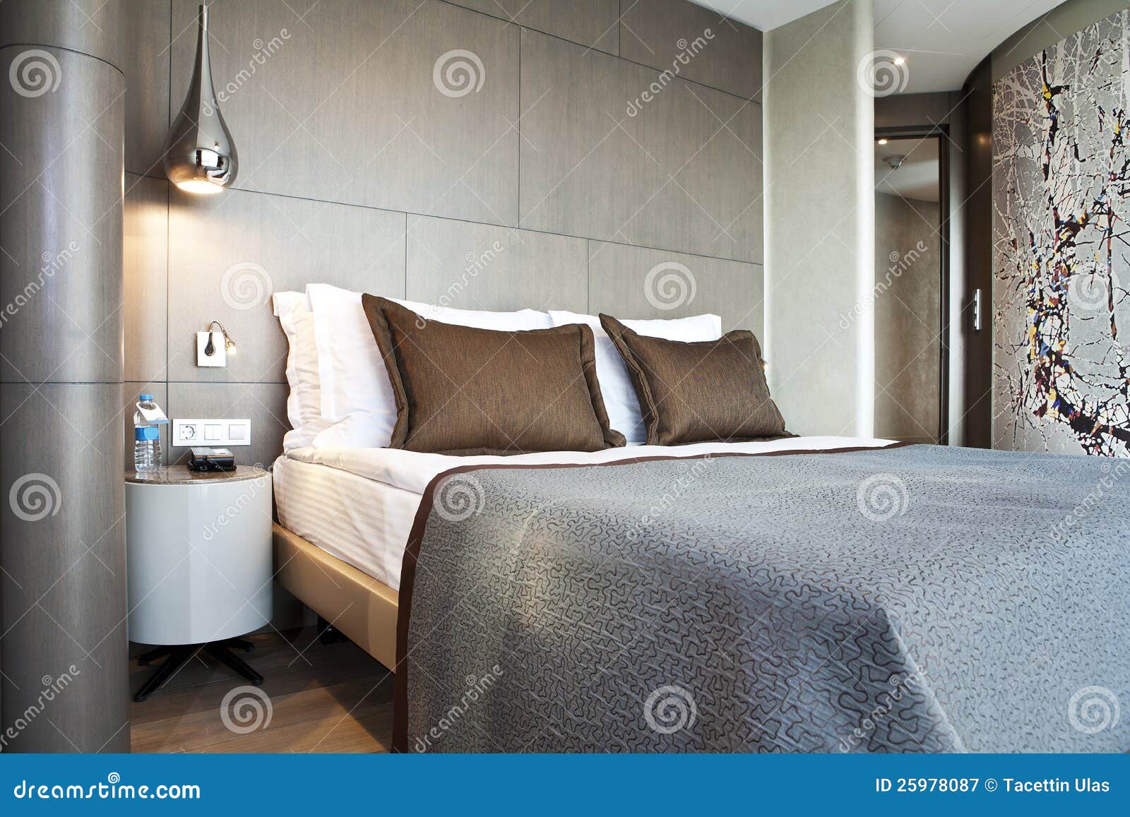 Camera di albergo immagine stock. Immagine di sistemazione - 25978087