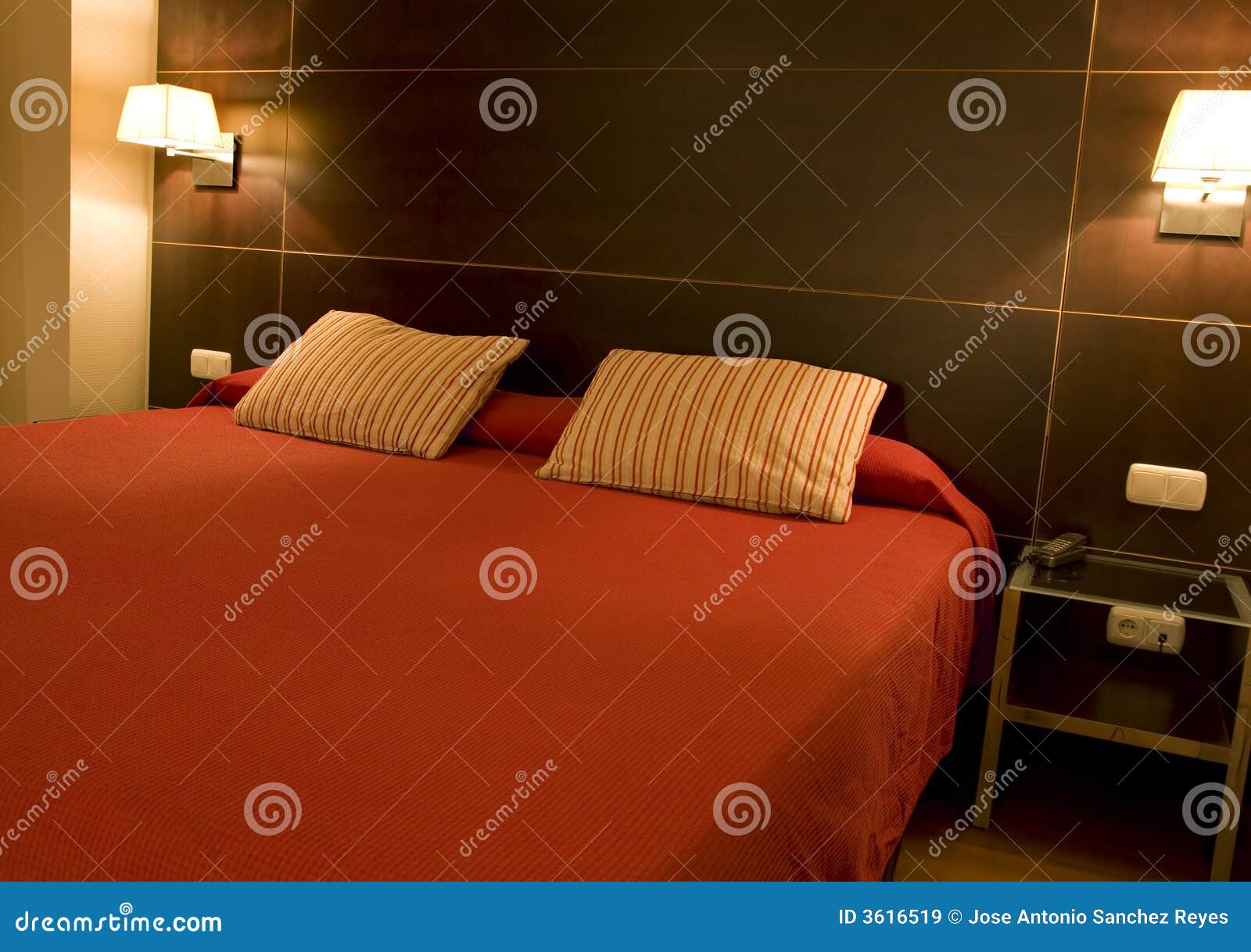 Camera di albergo immagine stock. Immagine di sonno, moderno - 3616519