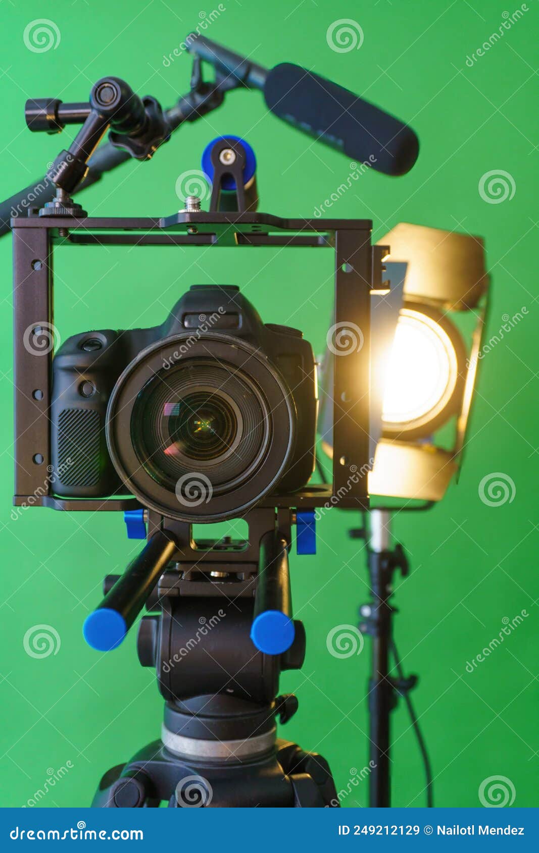 Camera,microphone, Lights and a Green Screen Stock Image - Image of ...