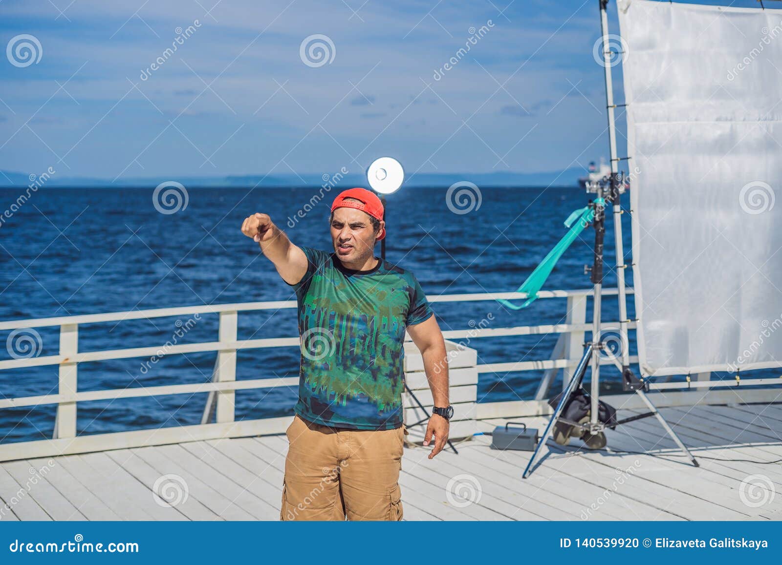 Camera Operator, Director and Dp Discuss the Process of a Commercial ...