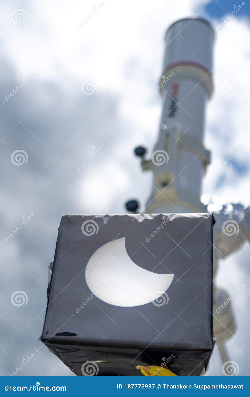 Camera view solar eclipse stock image. Image of eclipse - 187773987