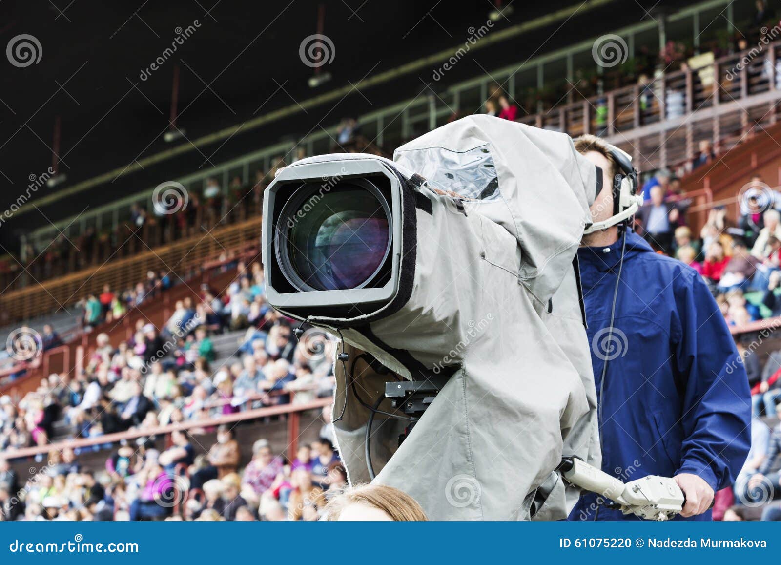 Cameraman Opposite the Racecourse Grandstand Editorial Image - Image of ...