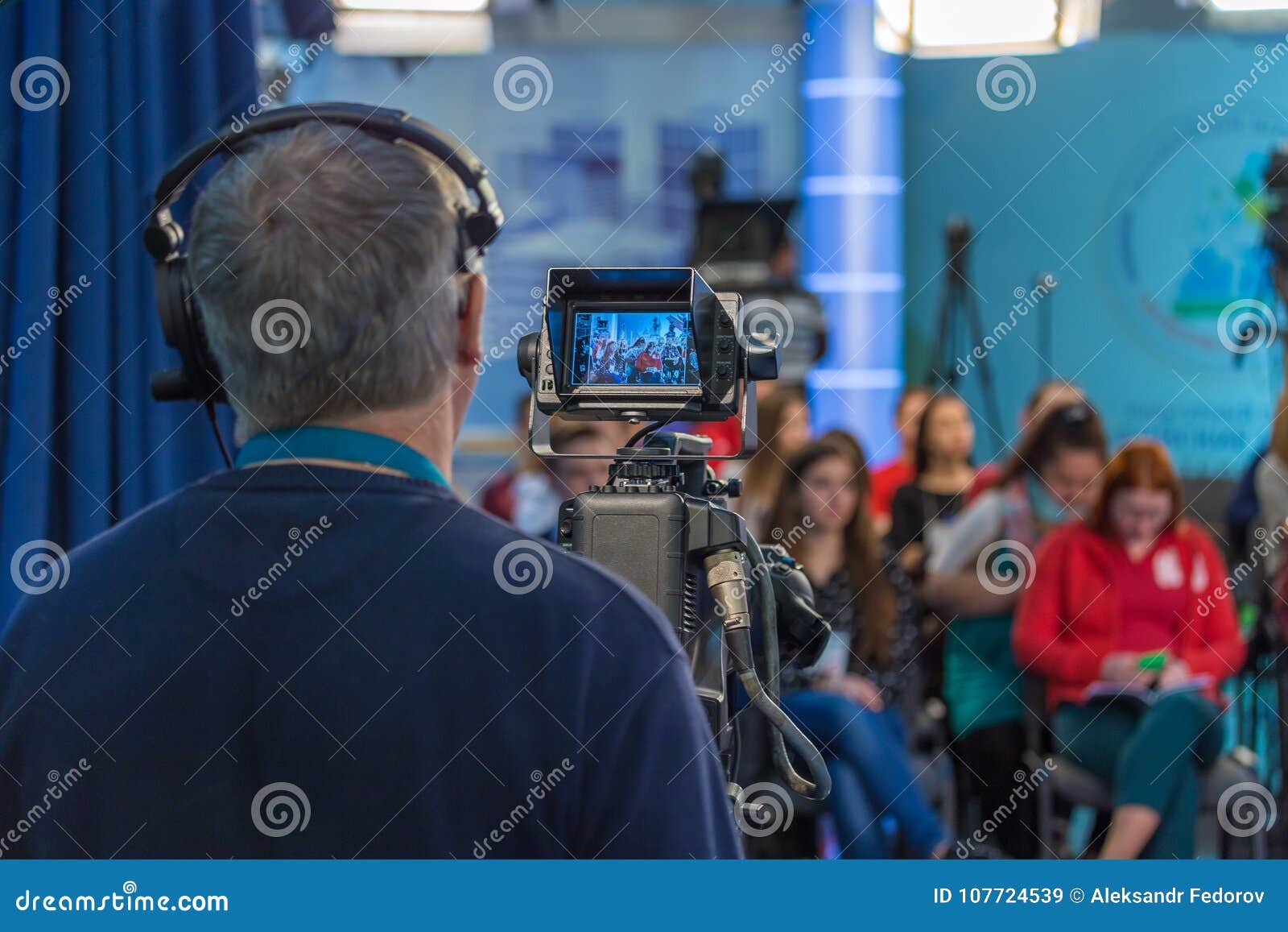 Cameraman Shooting in Studio Editorial Stock Image - Image of camera ...
