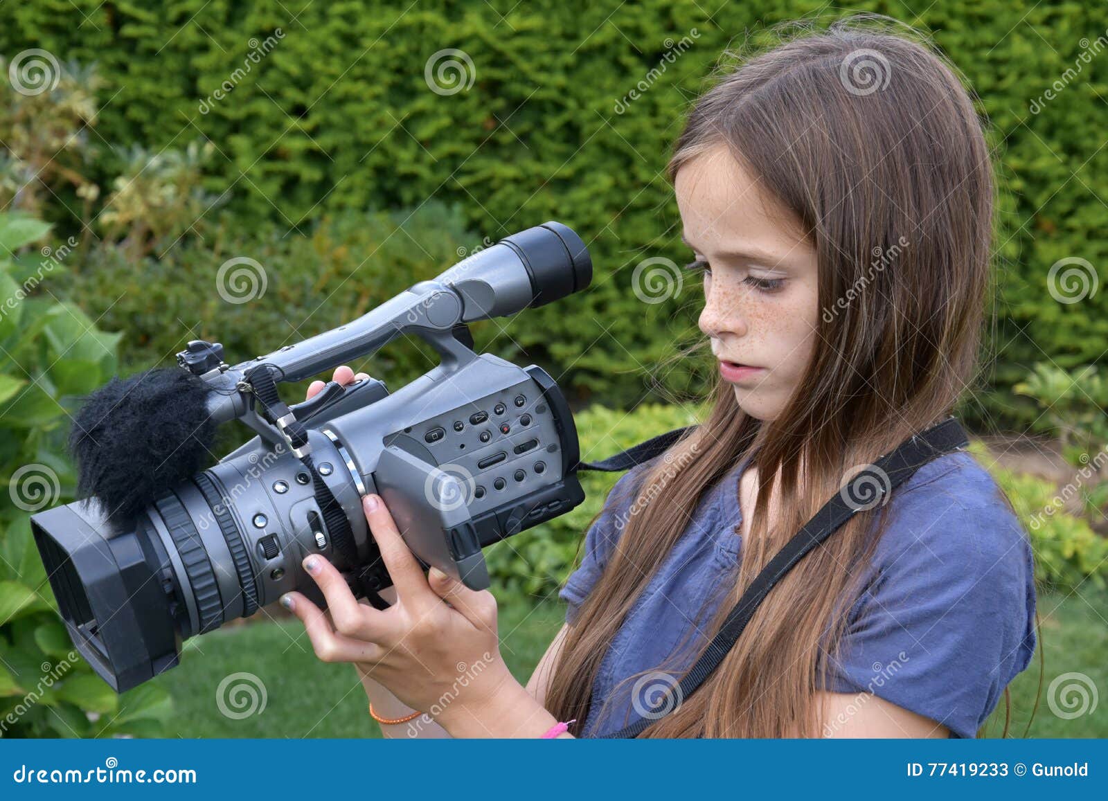 Camerawoman stockbild. Bild von unterhaltung, direktor - 77419233