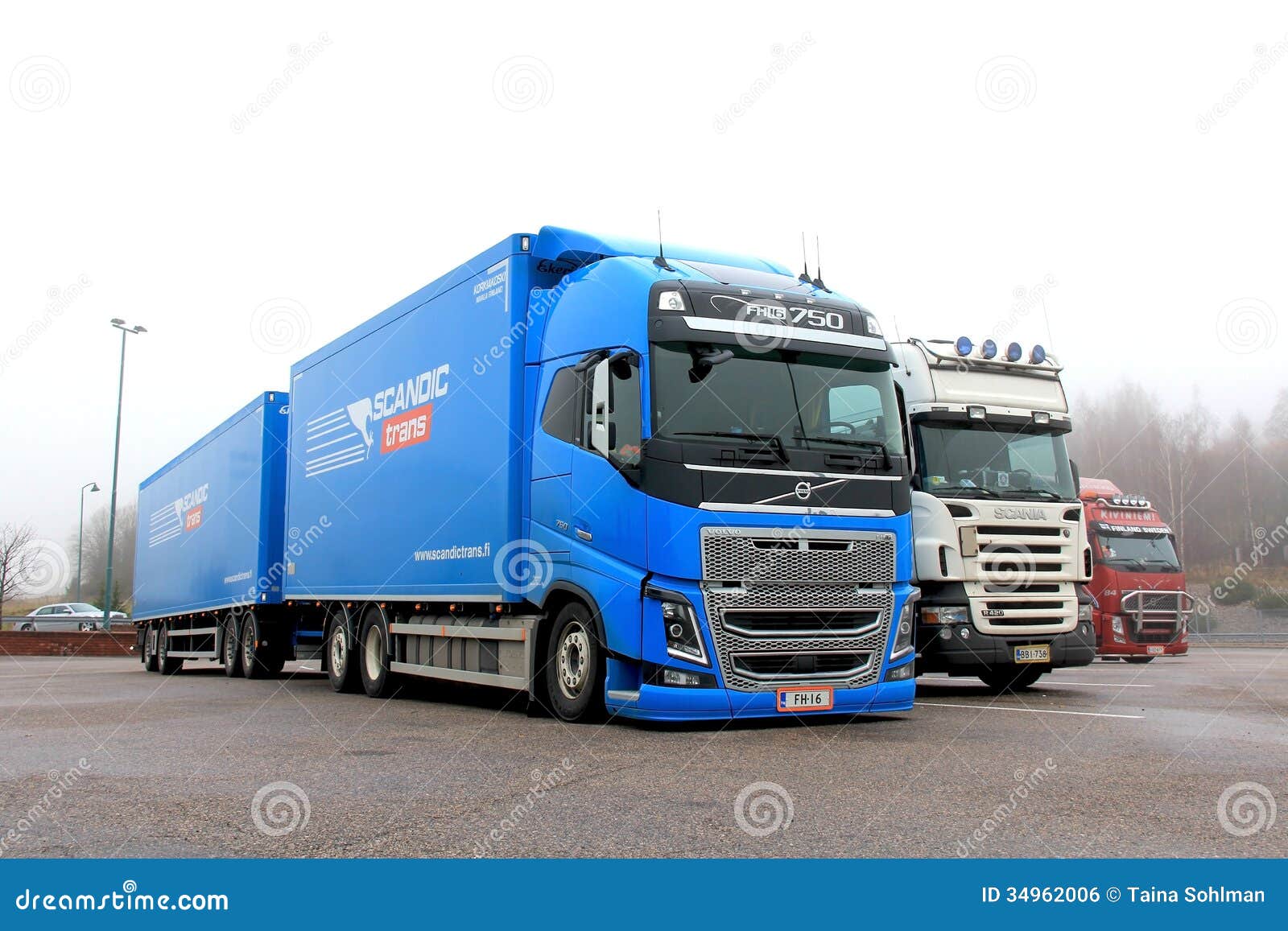 Camión Azul De Volvo FH16 750 Foto editorial - Imagen de automotor ...