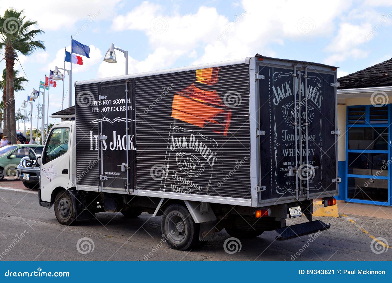 Camión De Reparto De Jack Daniels Foto editorial - Imagen de transporte ...