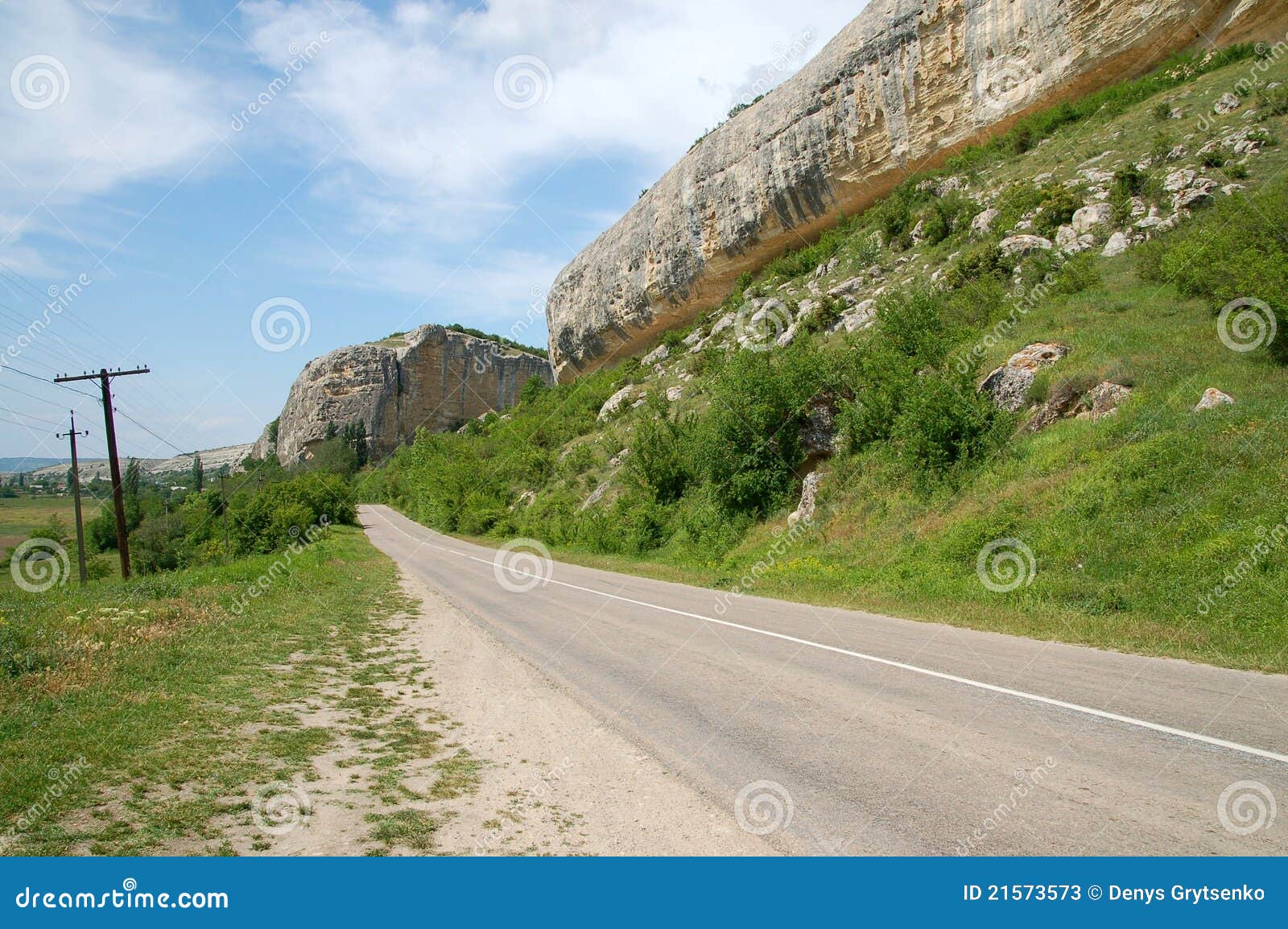 Camino y rocas imagen de archivo. Imagen de campo, camino - 21573573