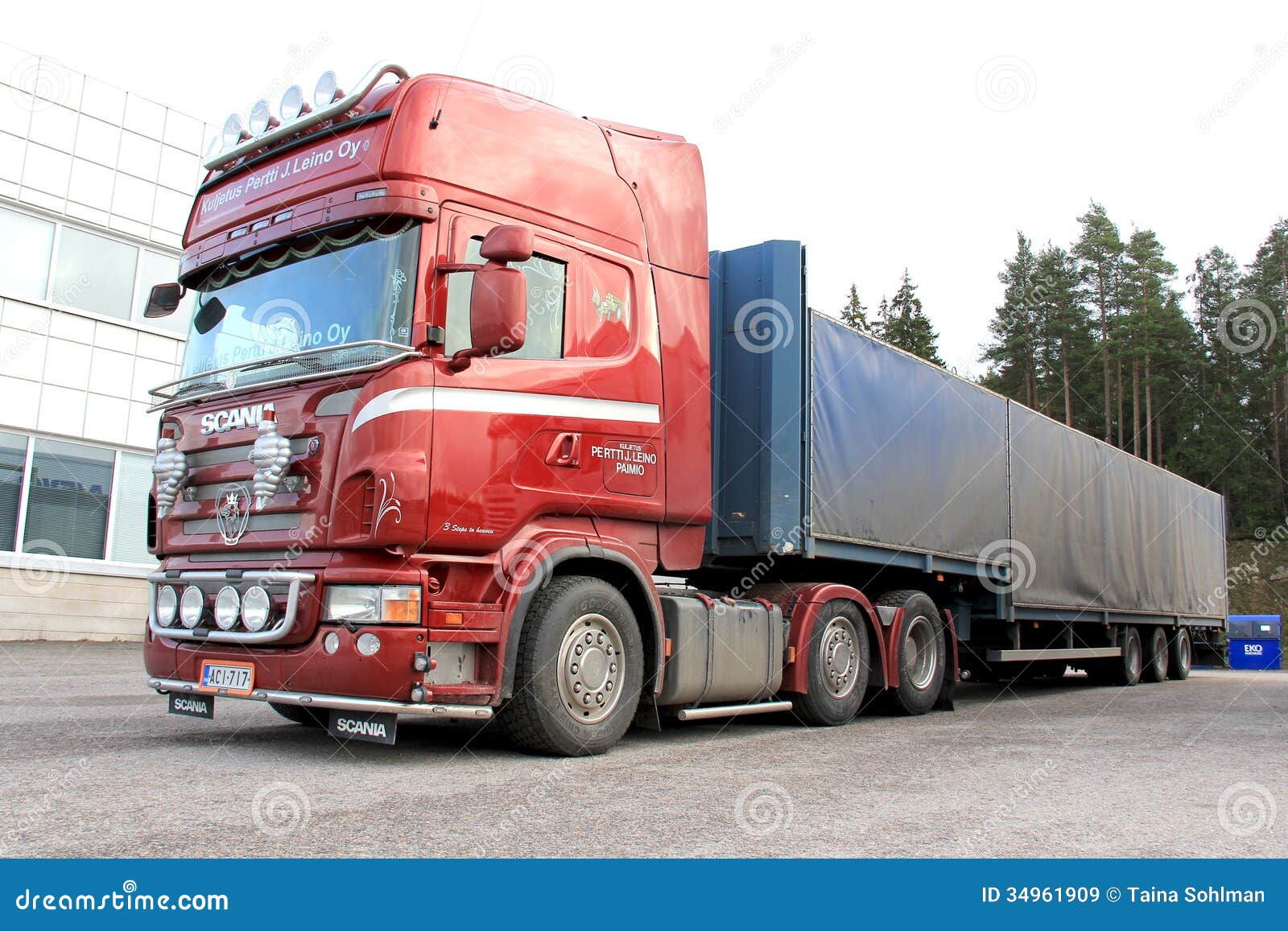 Camion E Rimorchio Rossi Di Scania Immagine Stock Editoriale - Immagine ...