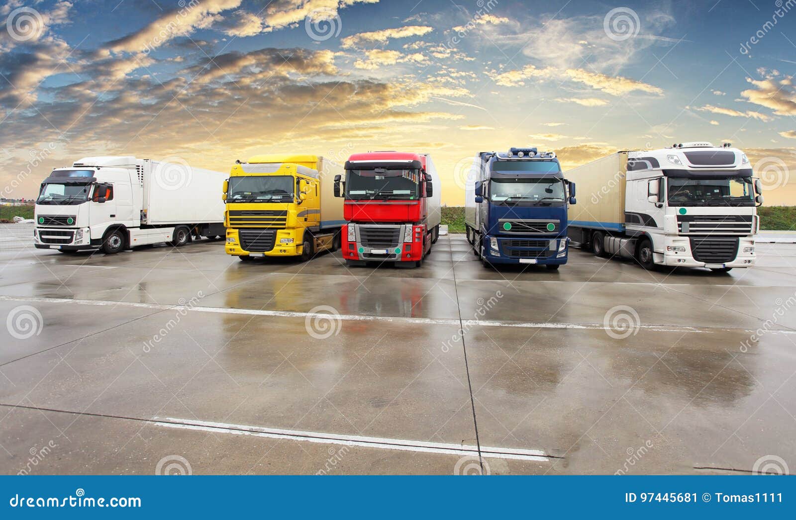 Camiones - Transporte De Cargo, Transporte Imagen de archivo - Imagen ...