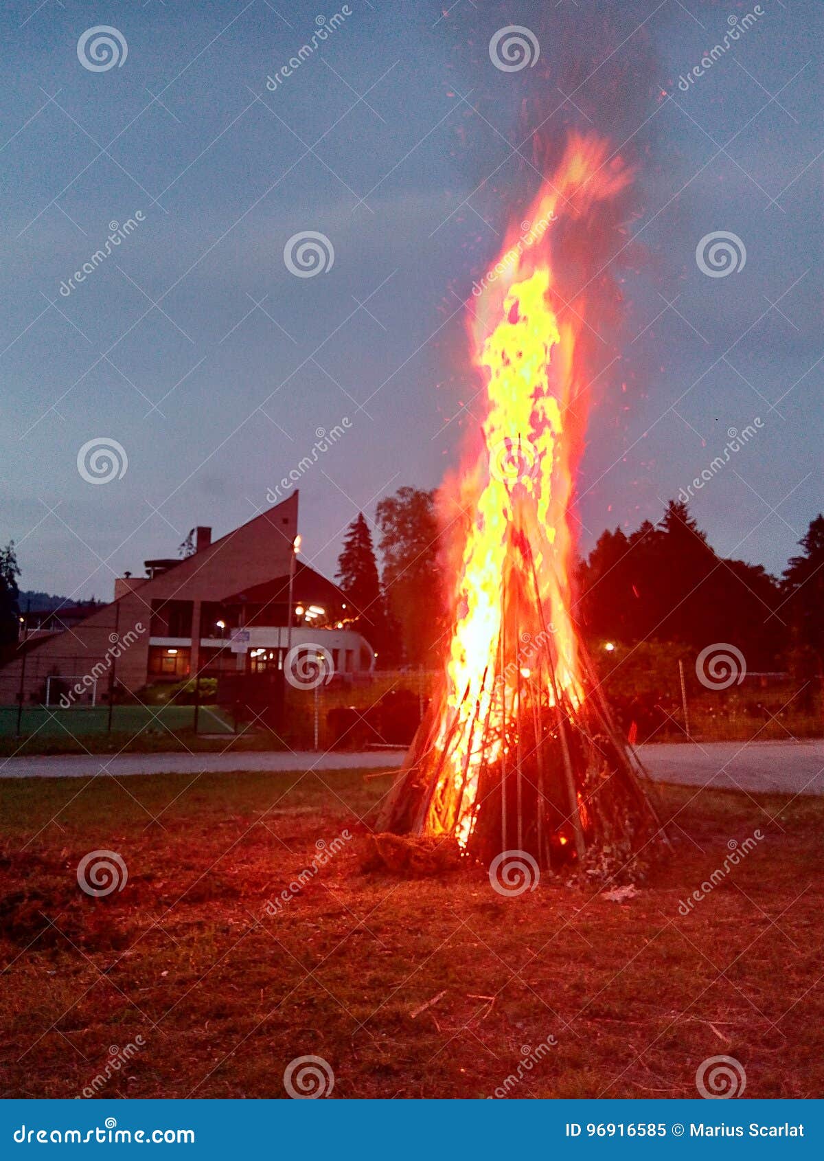 Camp Fire in a Mountain Resort Stock Image - Image of mountain, burn ...