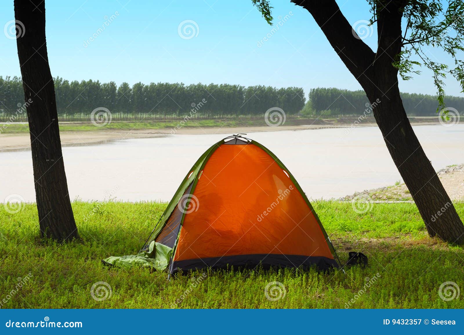 Camp out stock image. Image of campsite, family, active - 9432357