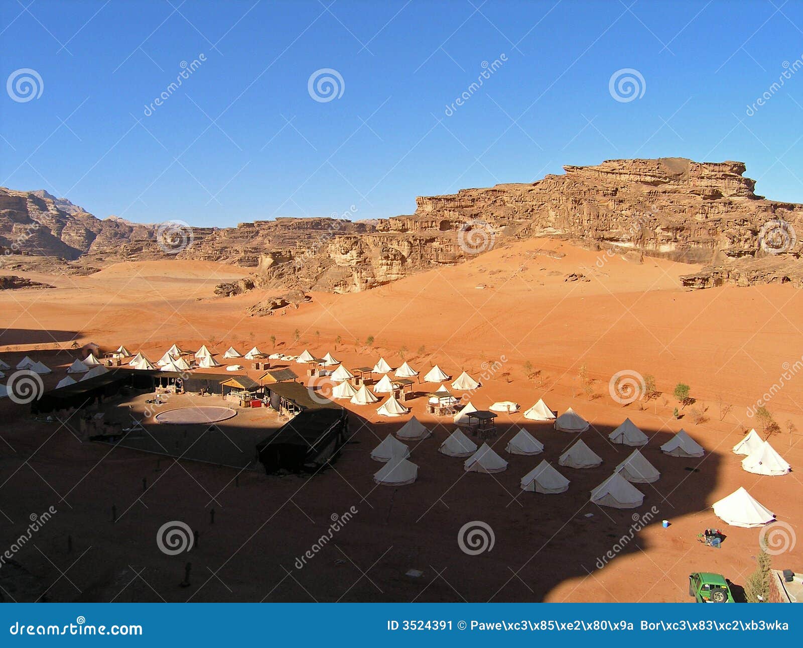 Camp, Wadi Rum JORDAN stock image. Image of cave, adventure - 3524391