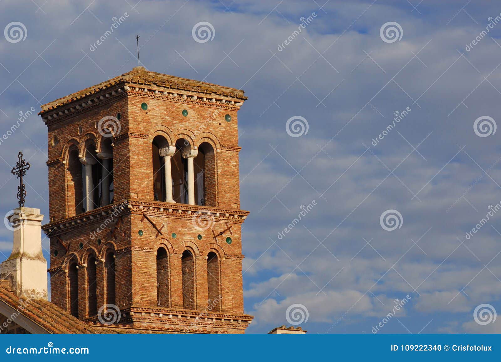 Campanile Medievale Stock Photos - Download 1,418 Images