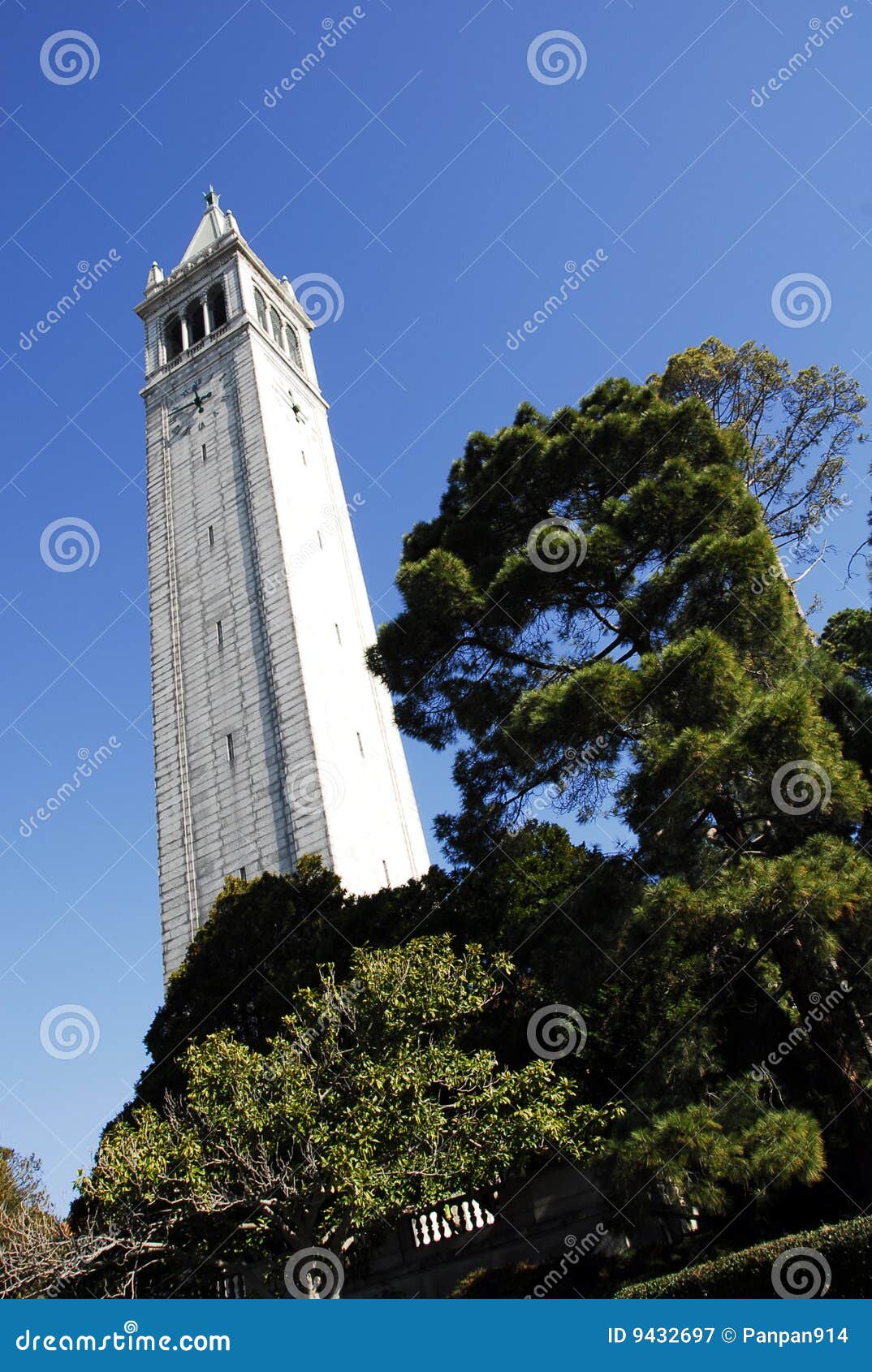 The Campanile at UC Berkeley Stock Image - Image of dynamic, university ...