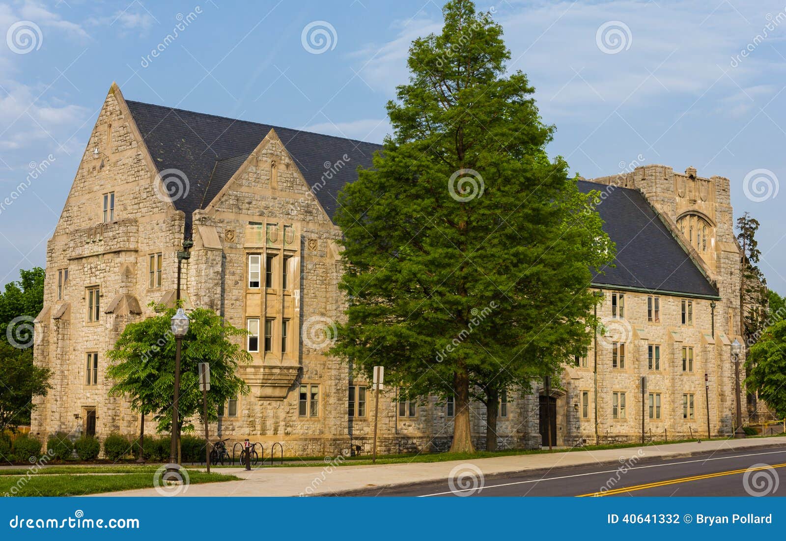 Campbell Hall-East Wing fotografía editorial. Imagen de campana - 40641332