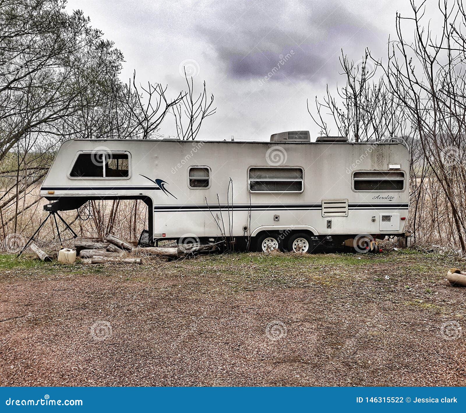 Abandoned Old Rv Camper Rusting In The Woods Editorial Photo ...