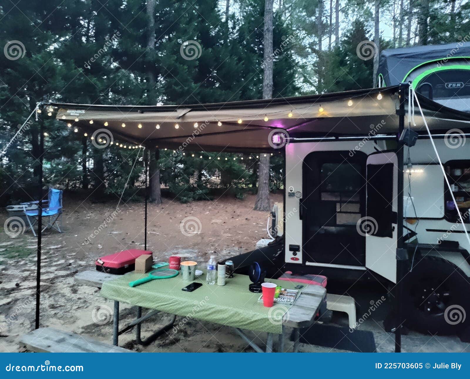 Camper setup first day editorial image. Image of camp - 225703605