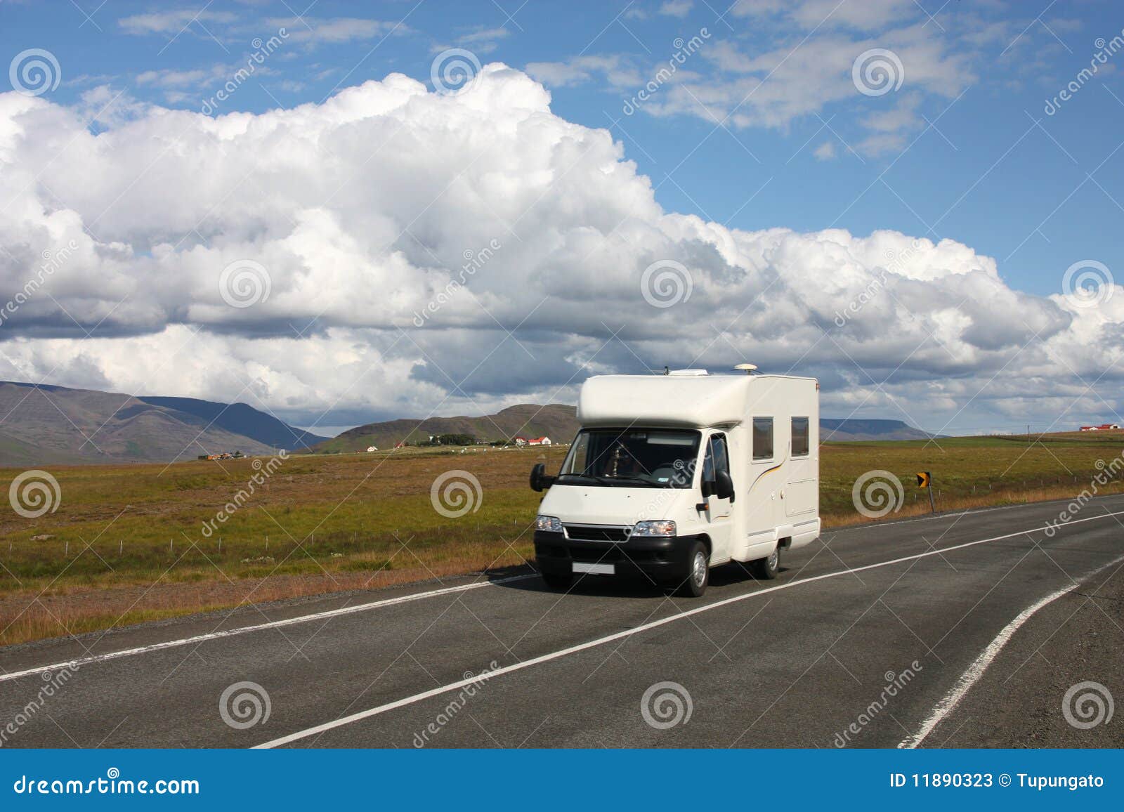 Camper van in Iceland stock image. Image of camper, road - 11890323