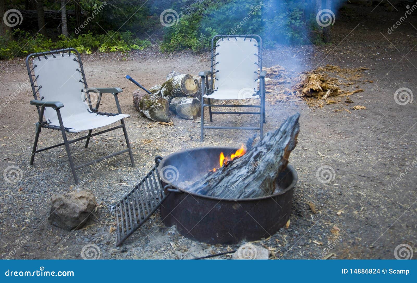 Campfire stock photo. Image of folding, camping, fire - 14886824