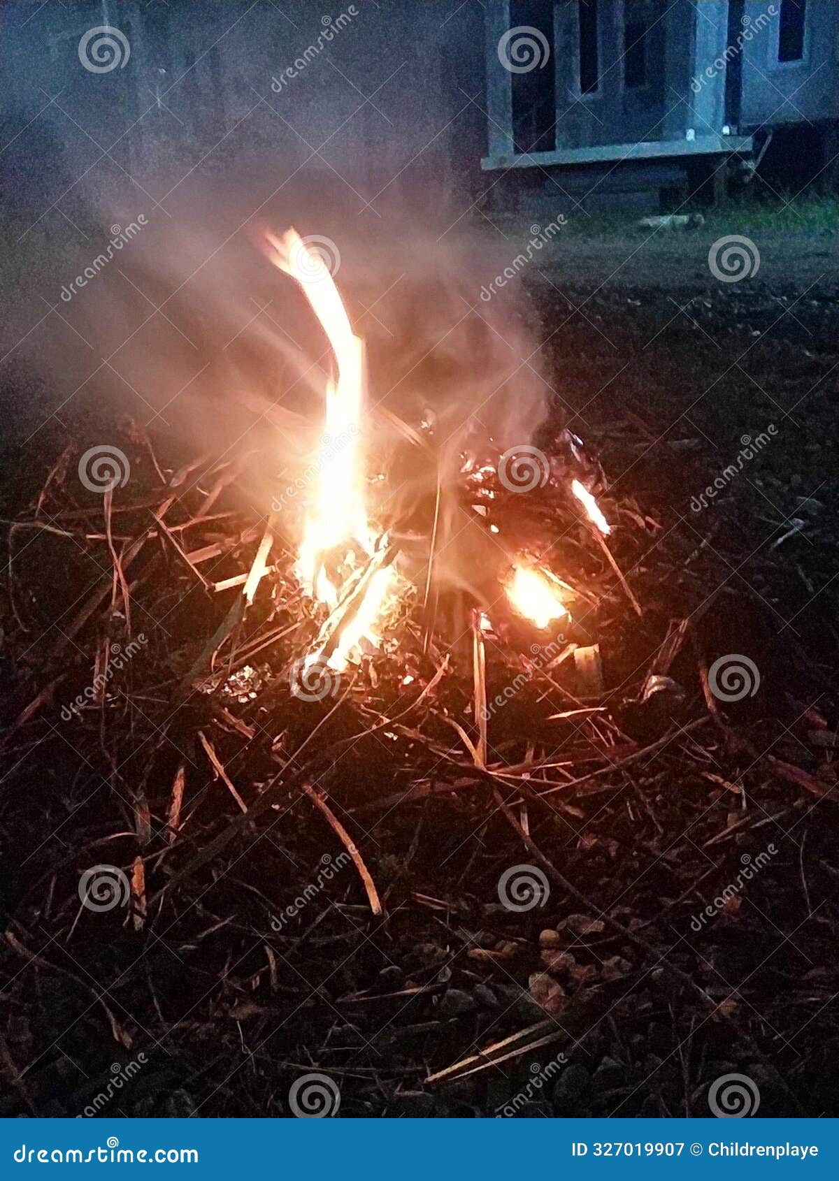 Campfire Atmosphere at Night for Cold Weather Stock Image - Image of ...