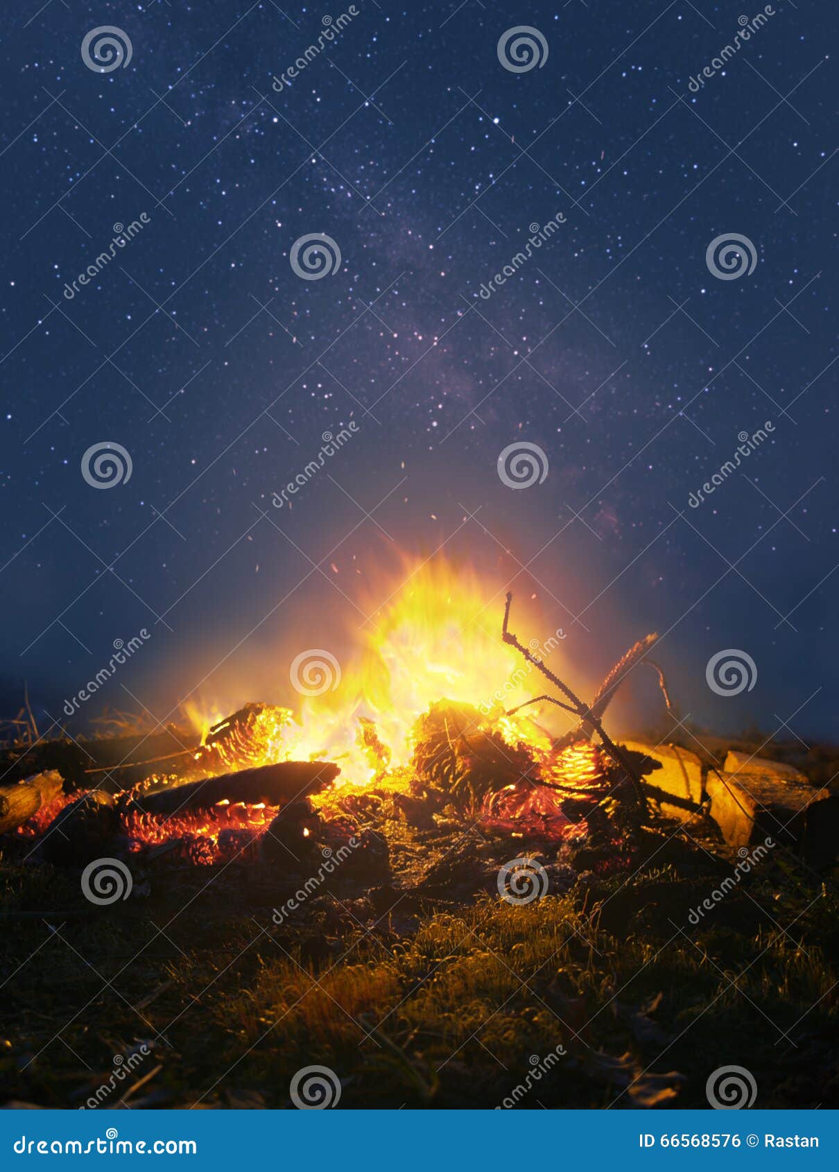 Campfire in the night stock photo. Image of energy, firewood - 66568576