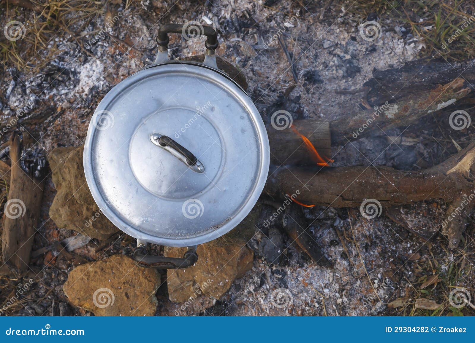 Campfire pot boiling stock photo. Image of dinner, burn - 29304282