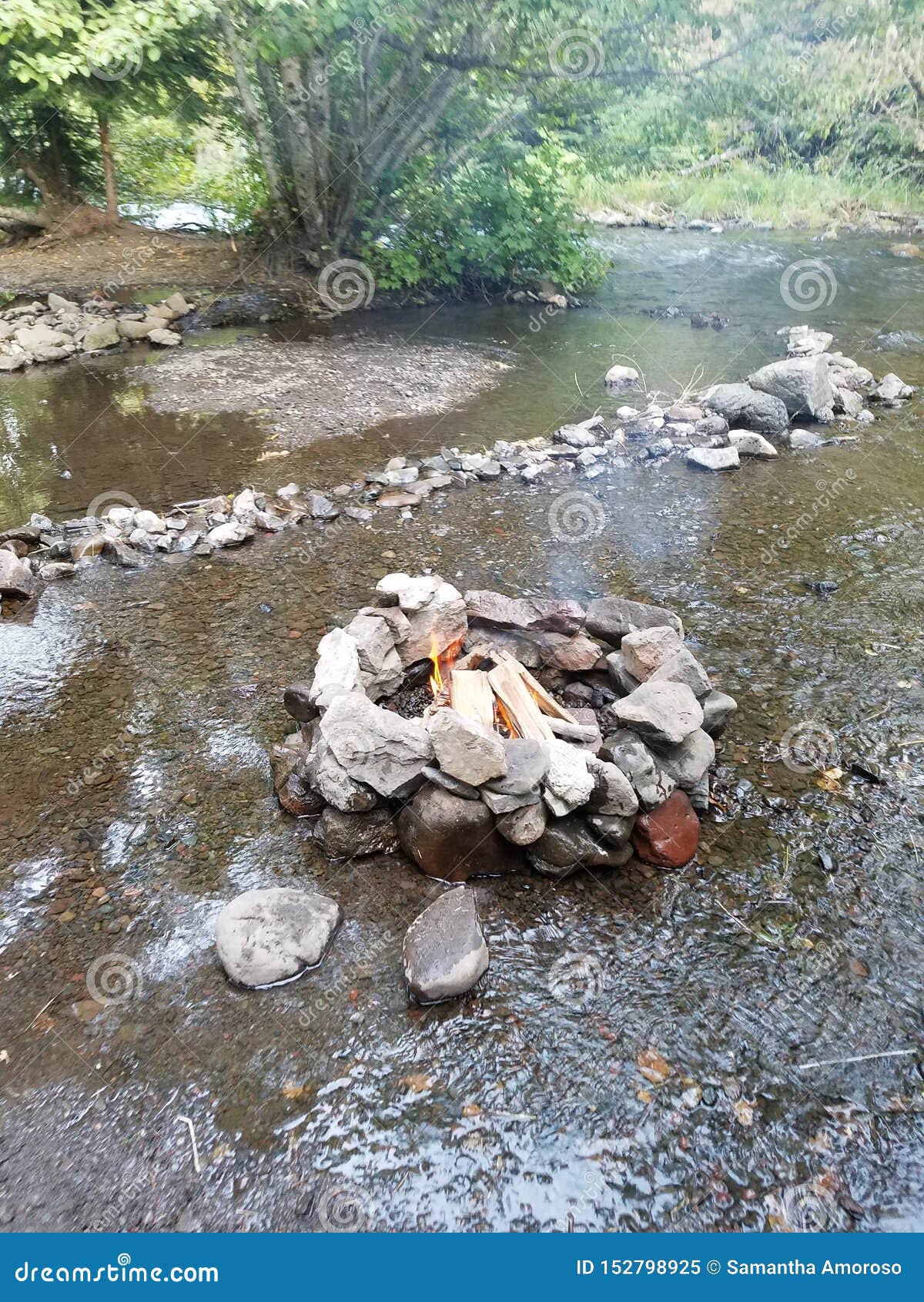 Campfire in a stream stock image. Image of handmade - 152798925