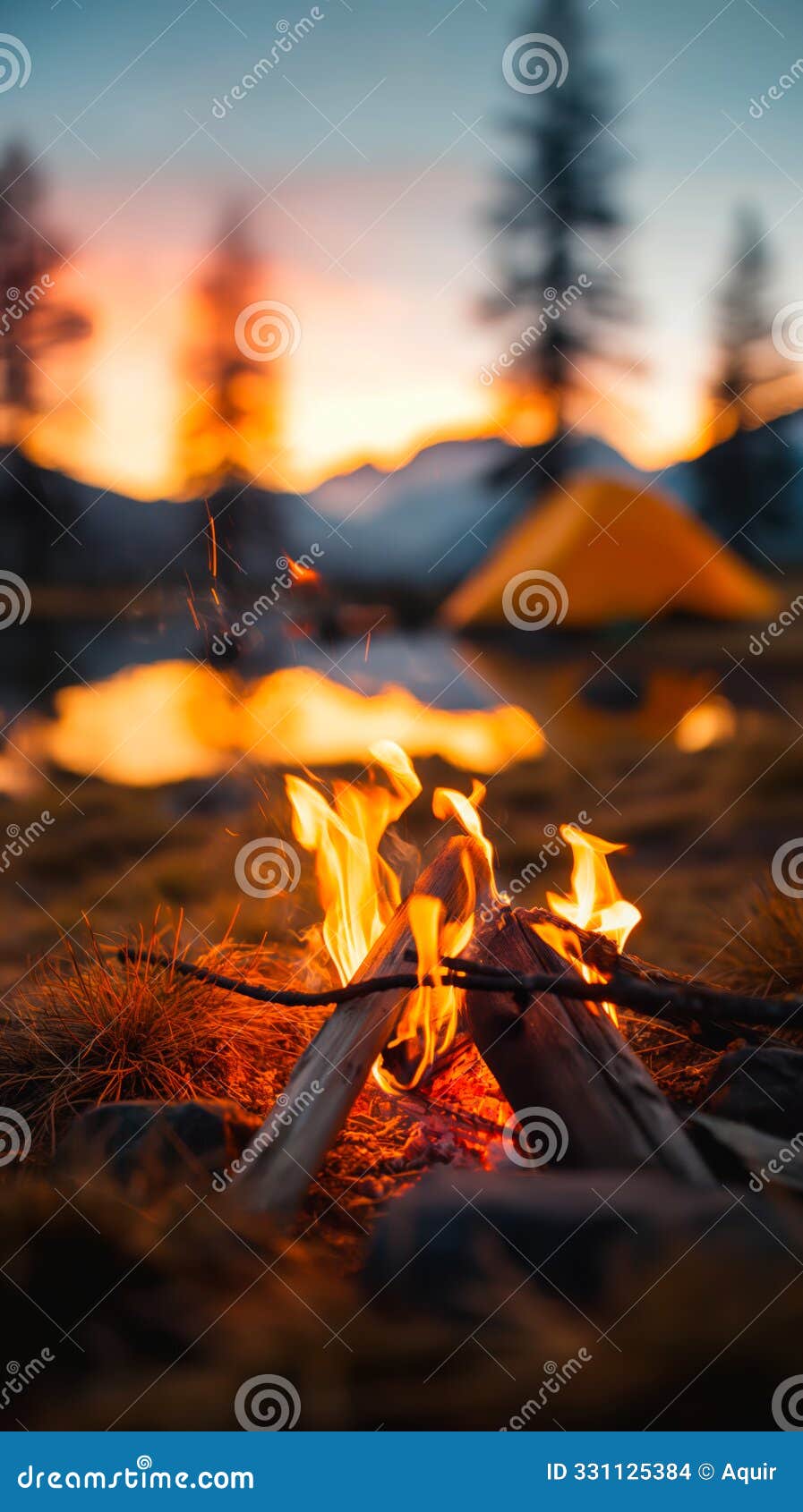 Camping Banner. Fire and Tent at Sunset. Campfire Stock Illustration ...