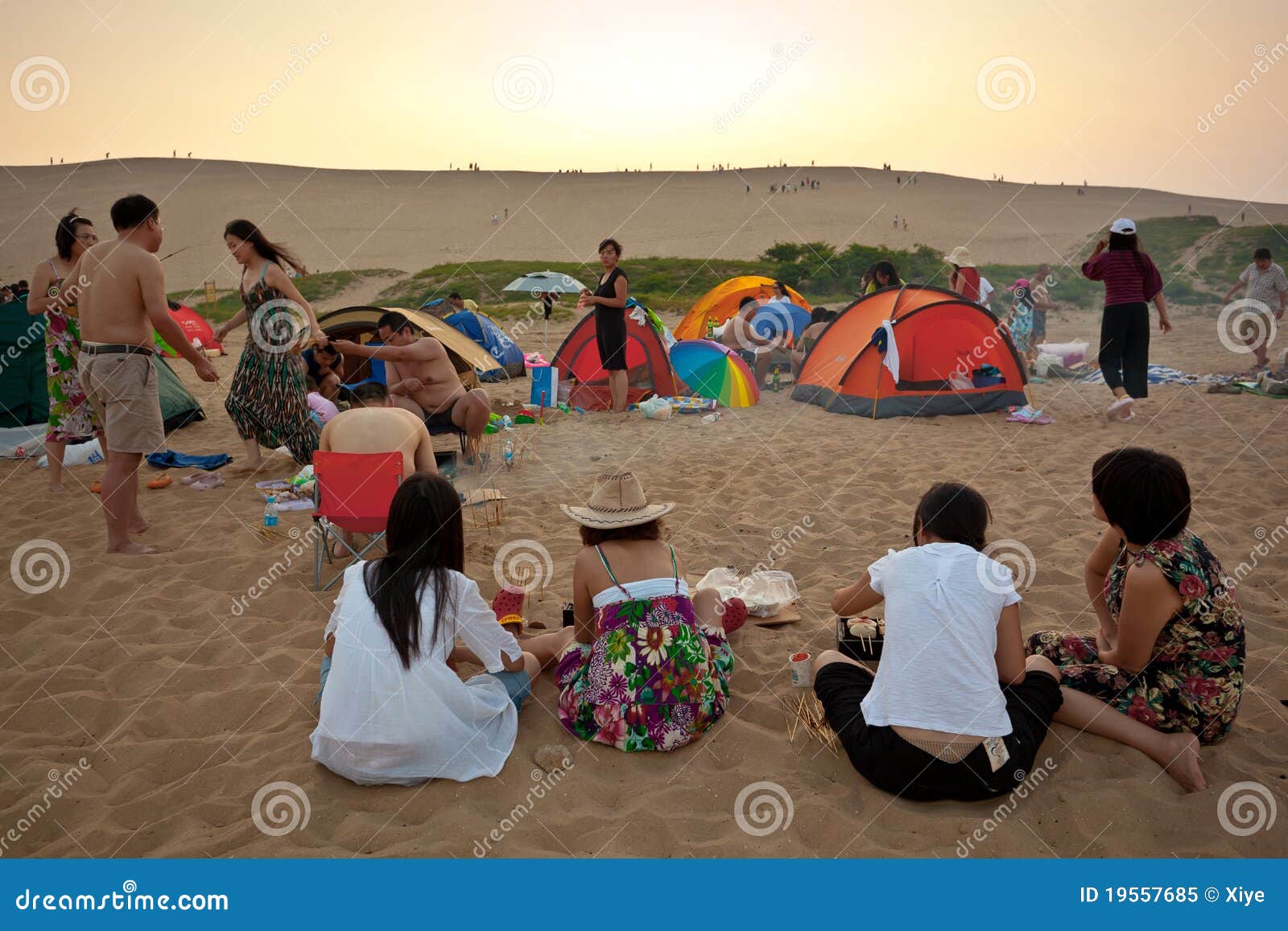 Camping picnic editorial image. Image of bohai, desert - 19557685