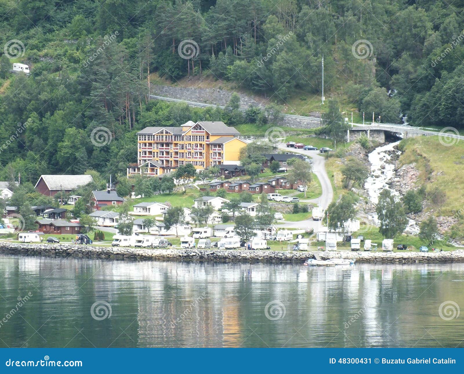 Camping place editorial photo. Image of forest, motor - 48300431