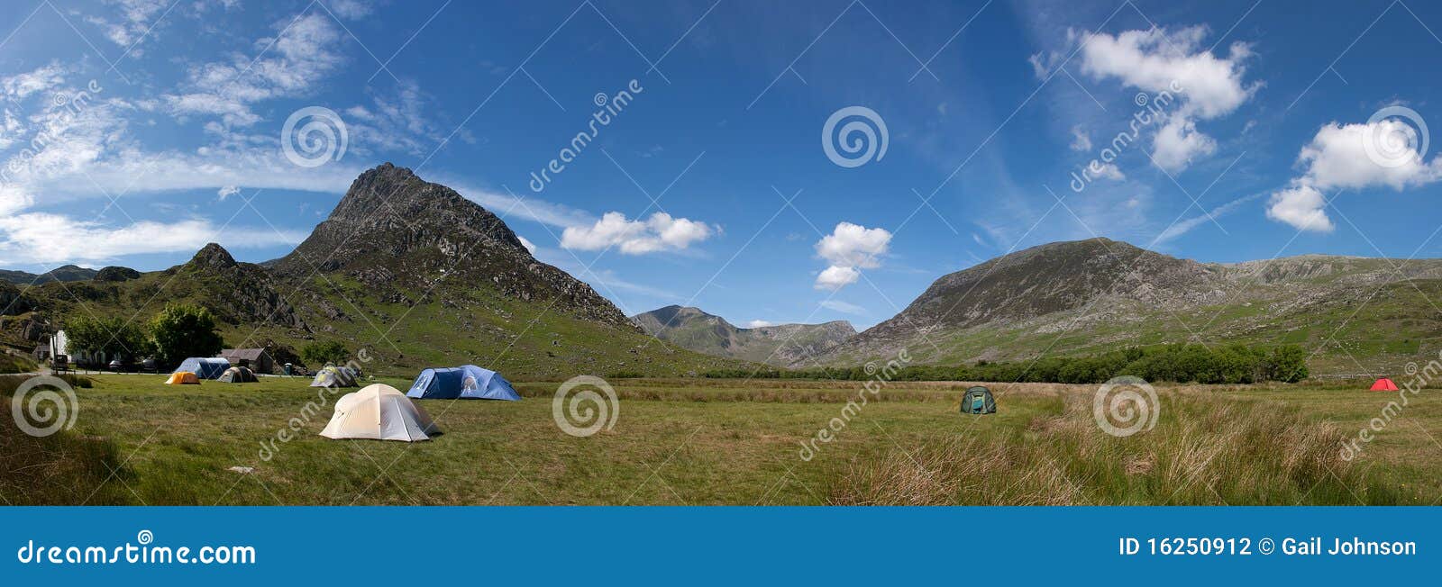 Camping in Snowdonia stock photo. Image of snowdonia - 16250912