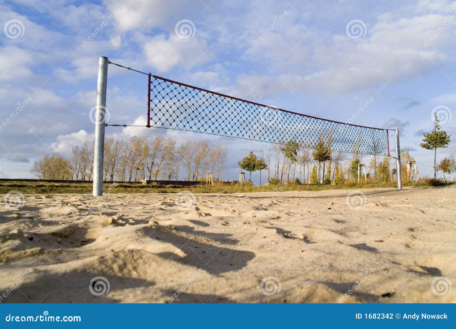 Campo ó do voleibol foto de stock. Imagem de esportes - 1682342