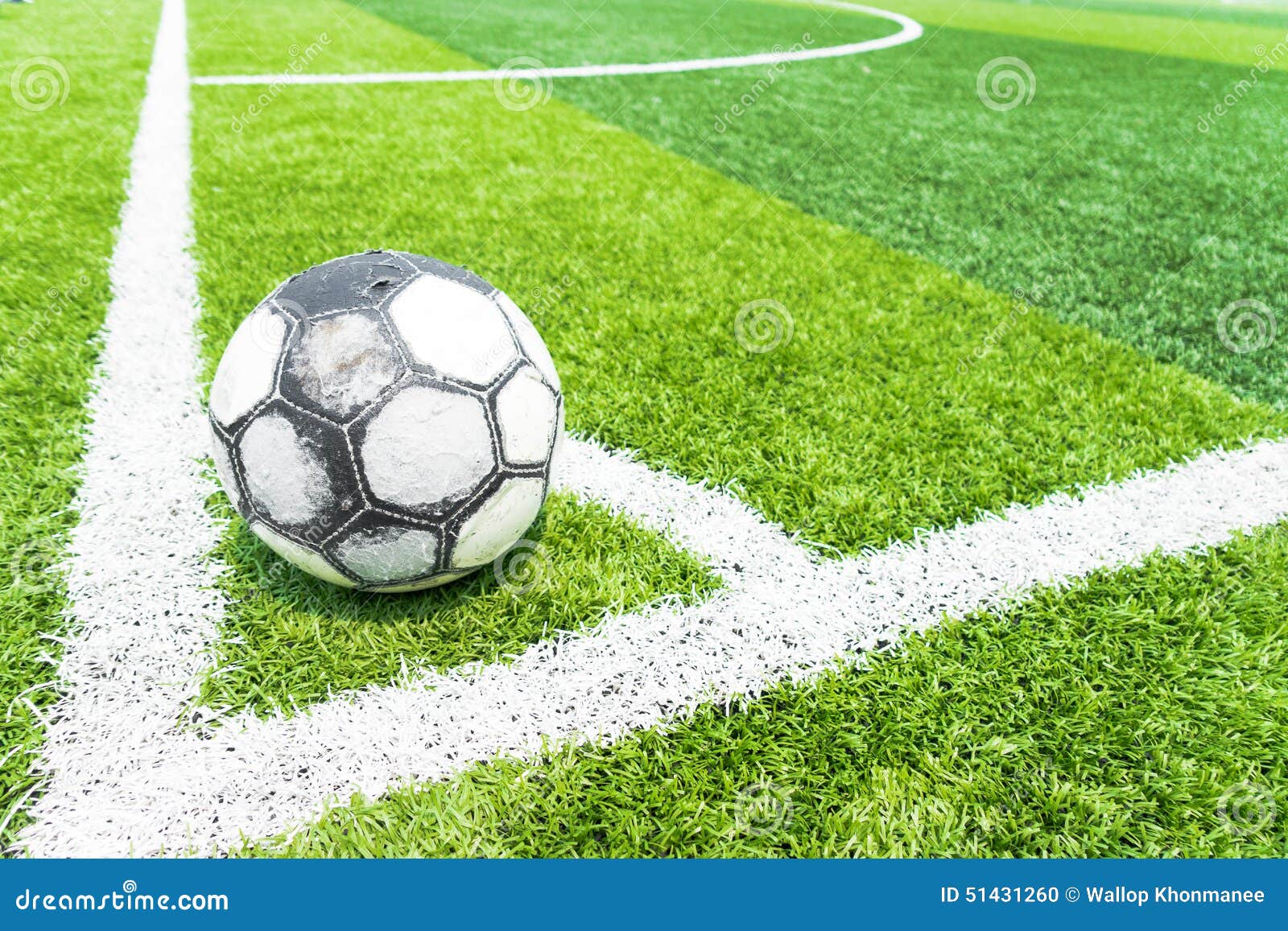 Campo De Futebol Com Relvado Artificial Foto de Stock - Imagem de ...