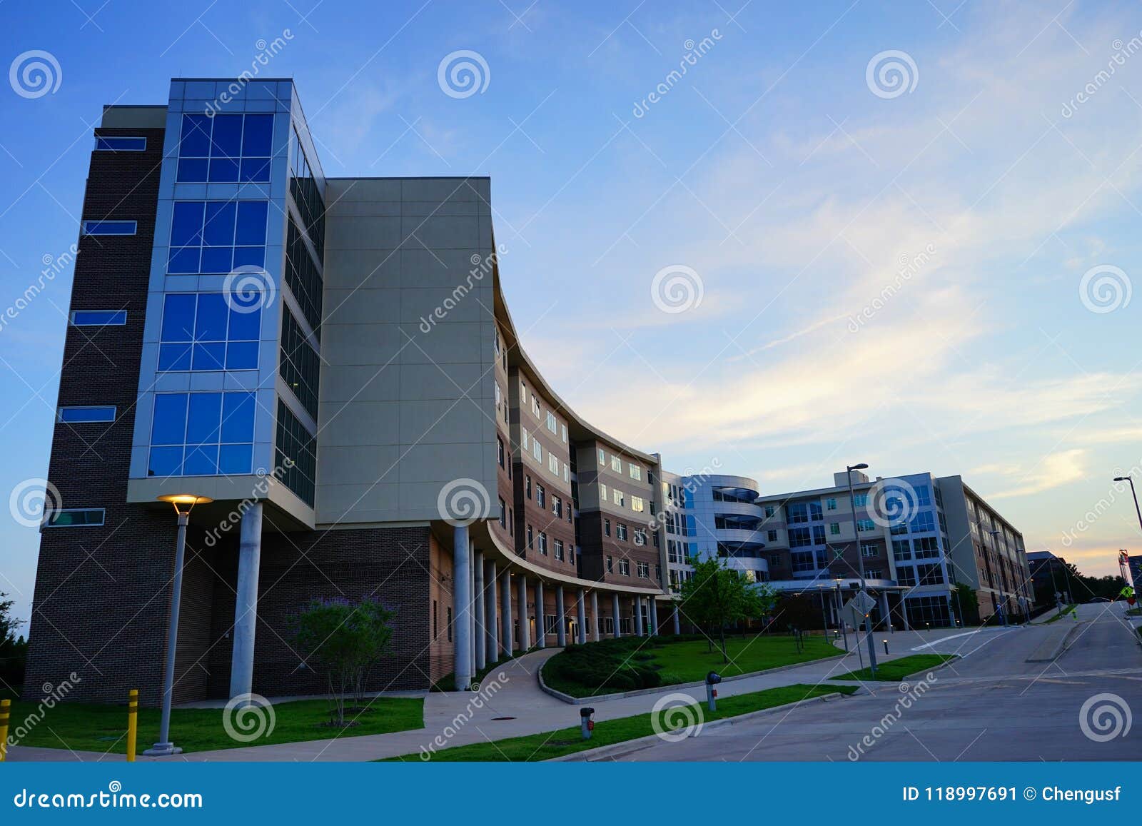 University of Texas at Dallas Stock Image - Image of exterior, blue ...