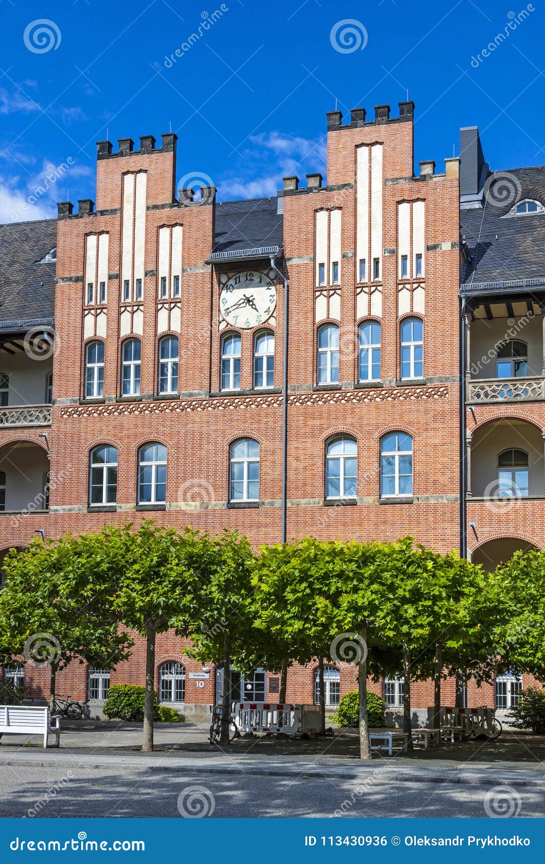 Campus Charite Mitte Von Charite Universitatsmedizin Berlin, Mikrobe ...