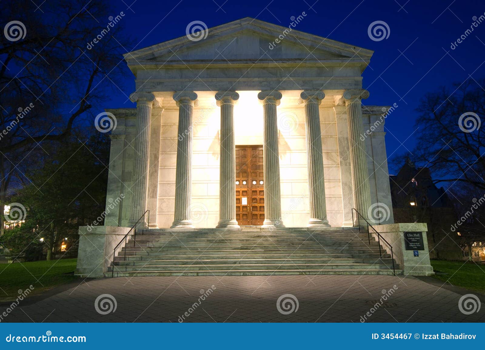 Campus at night editorial photography. Image of students - 3454467