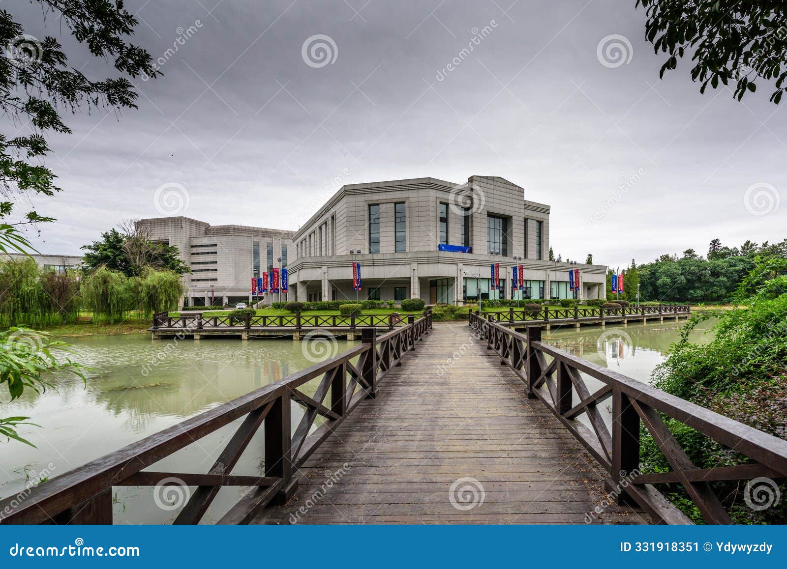 Campus Scenery of University of Electronic Science and Technology of ...
