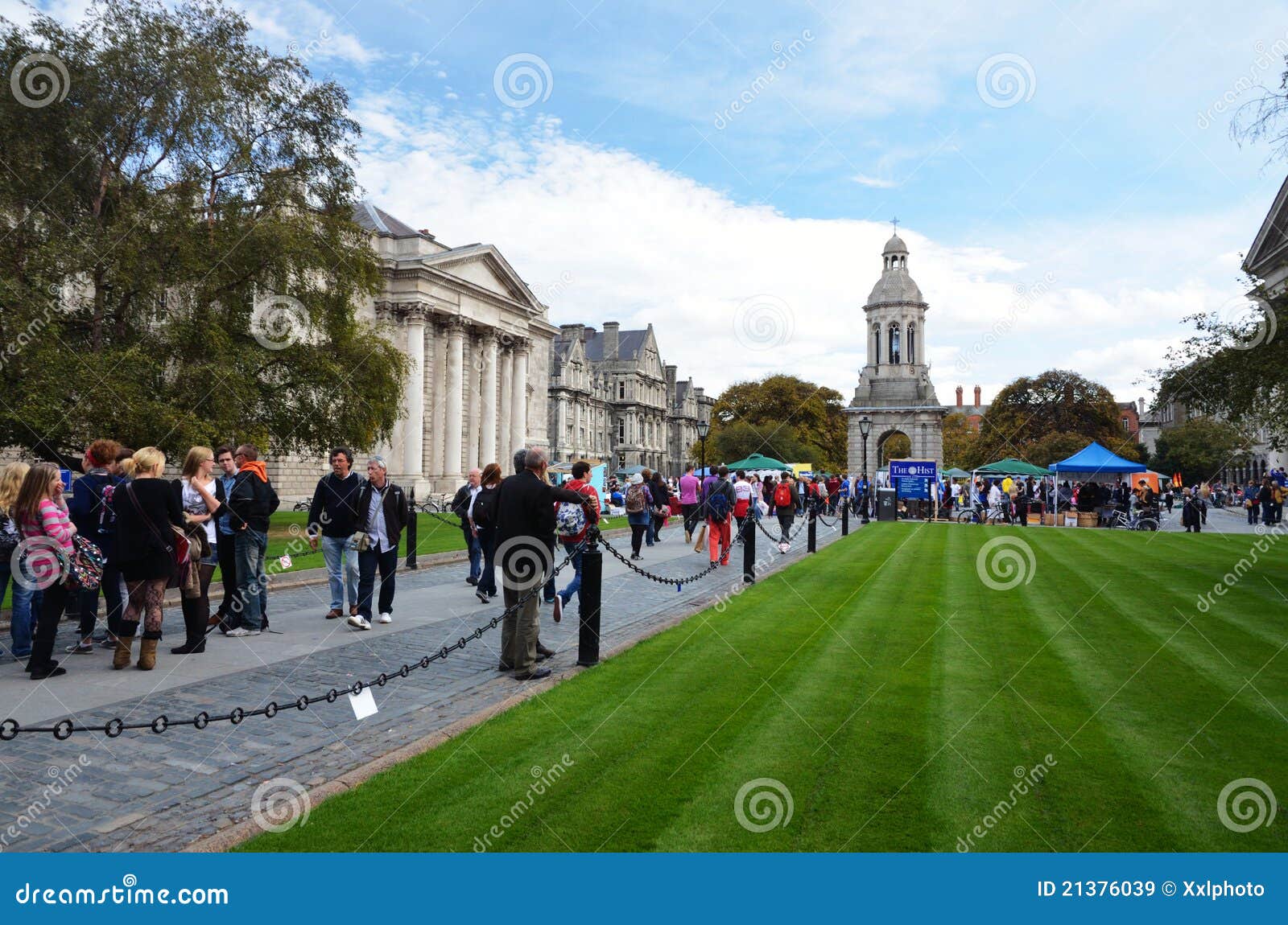 Campus of Trinity College Dublin Editorial Stock Image - Image of ...