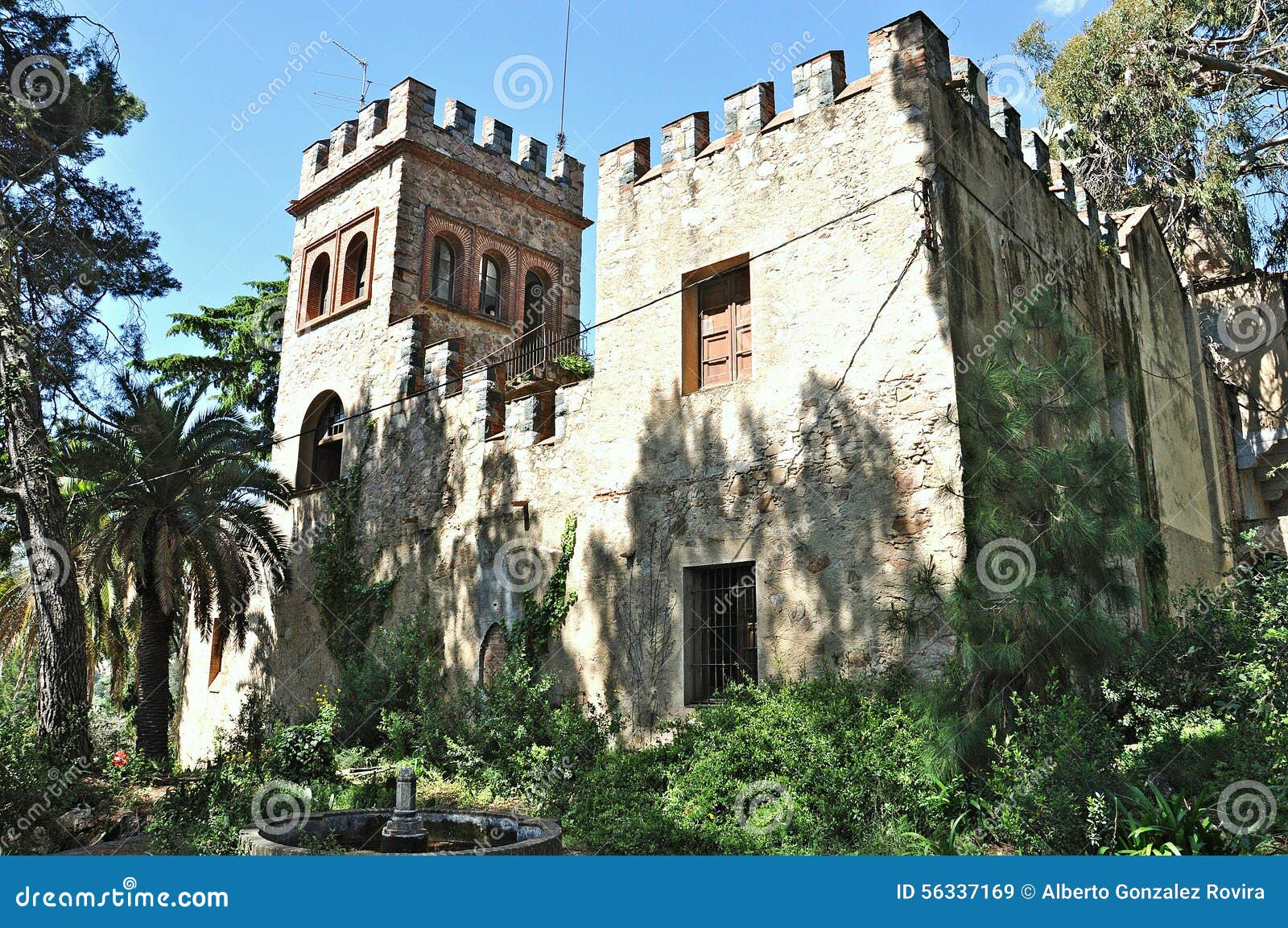 Can Jaumar Castle editorial stock image. Image of tour - 56337169