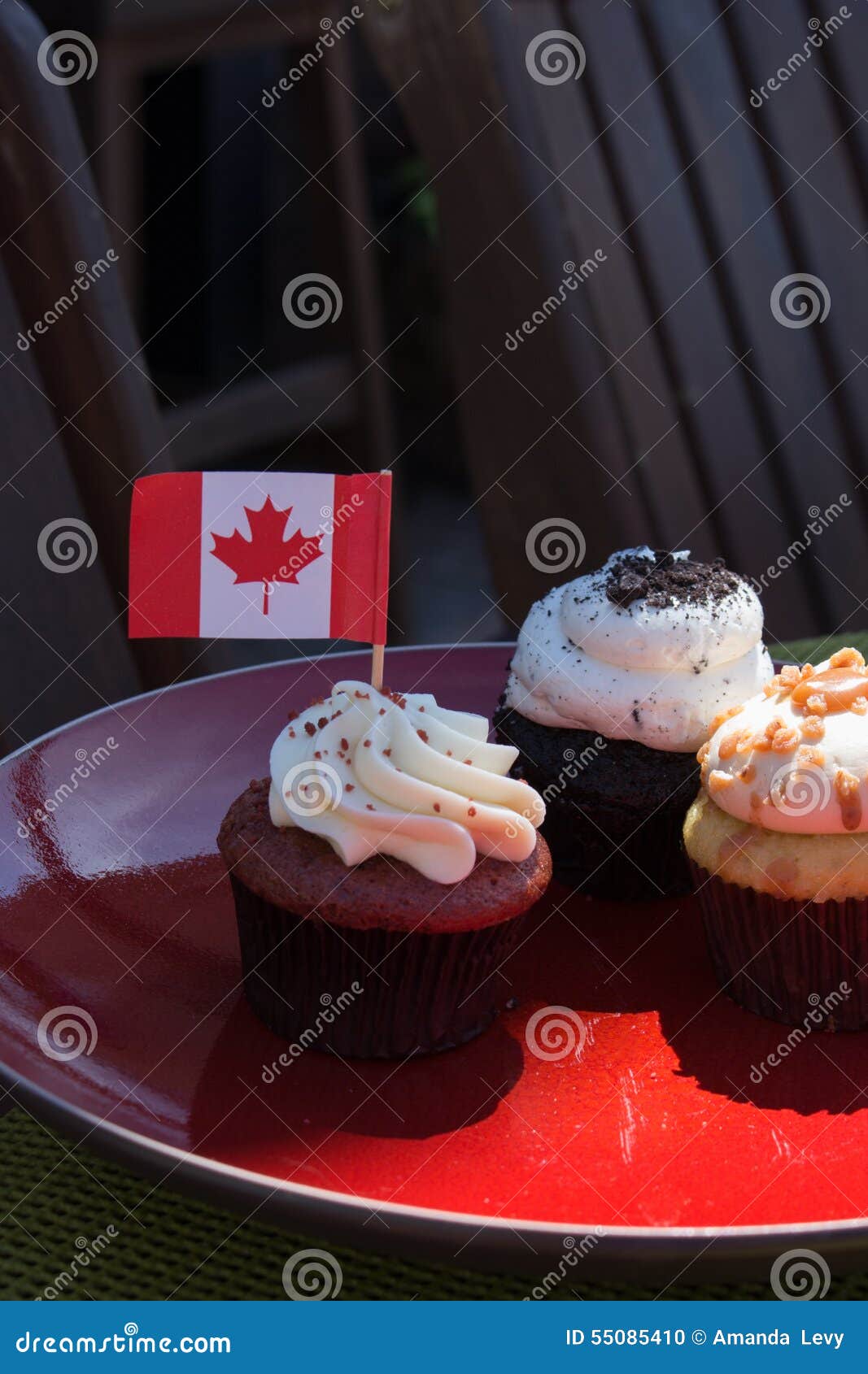 Canada day cupcakes stock photo. Image of closeup, crumble - 55085410