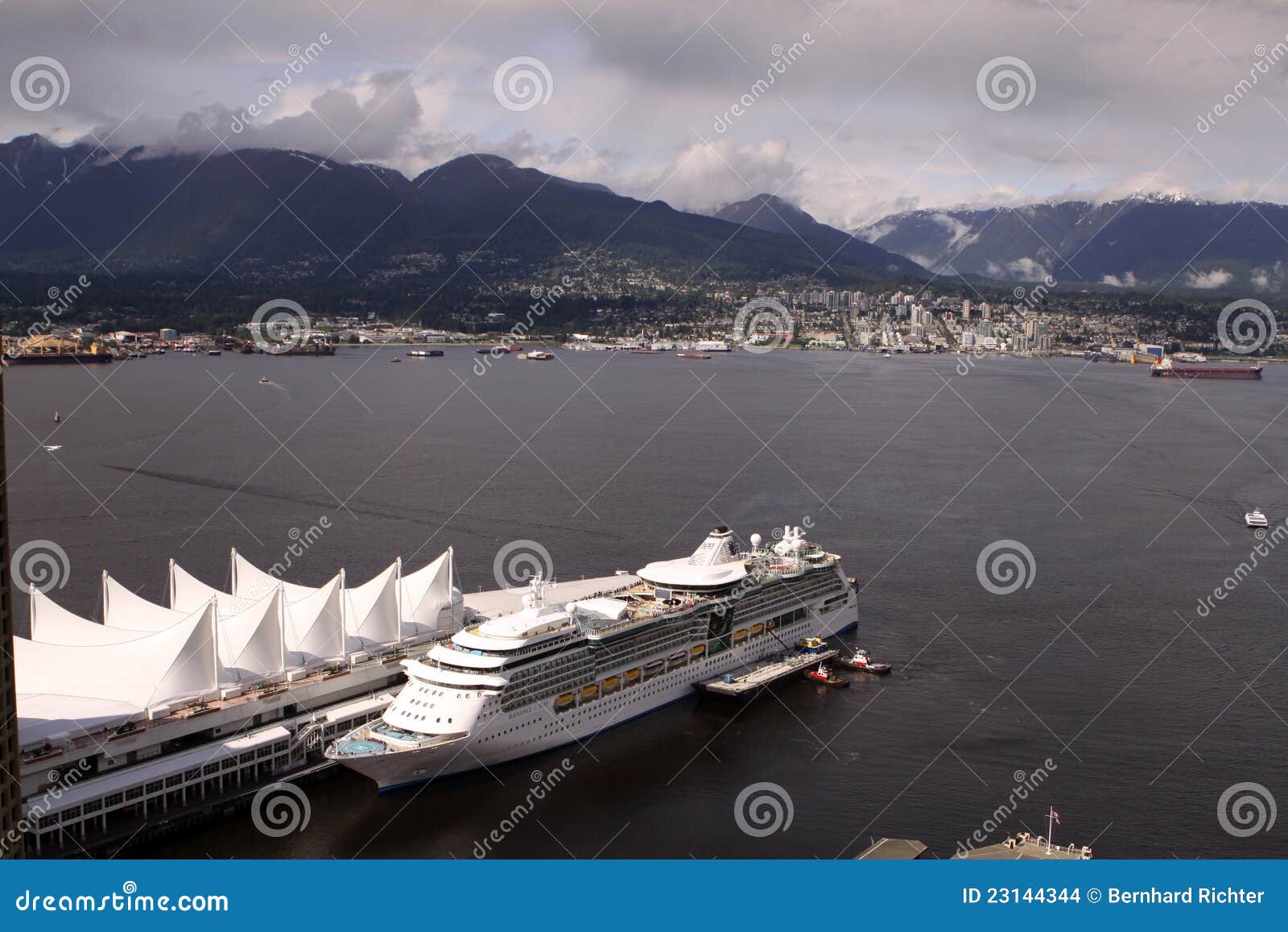 Canada Place editorial stock image. Image of detail, destination - 23144344